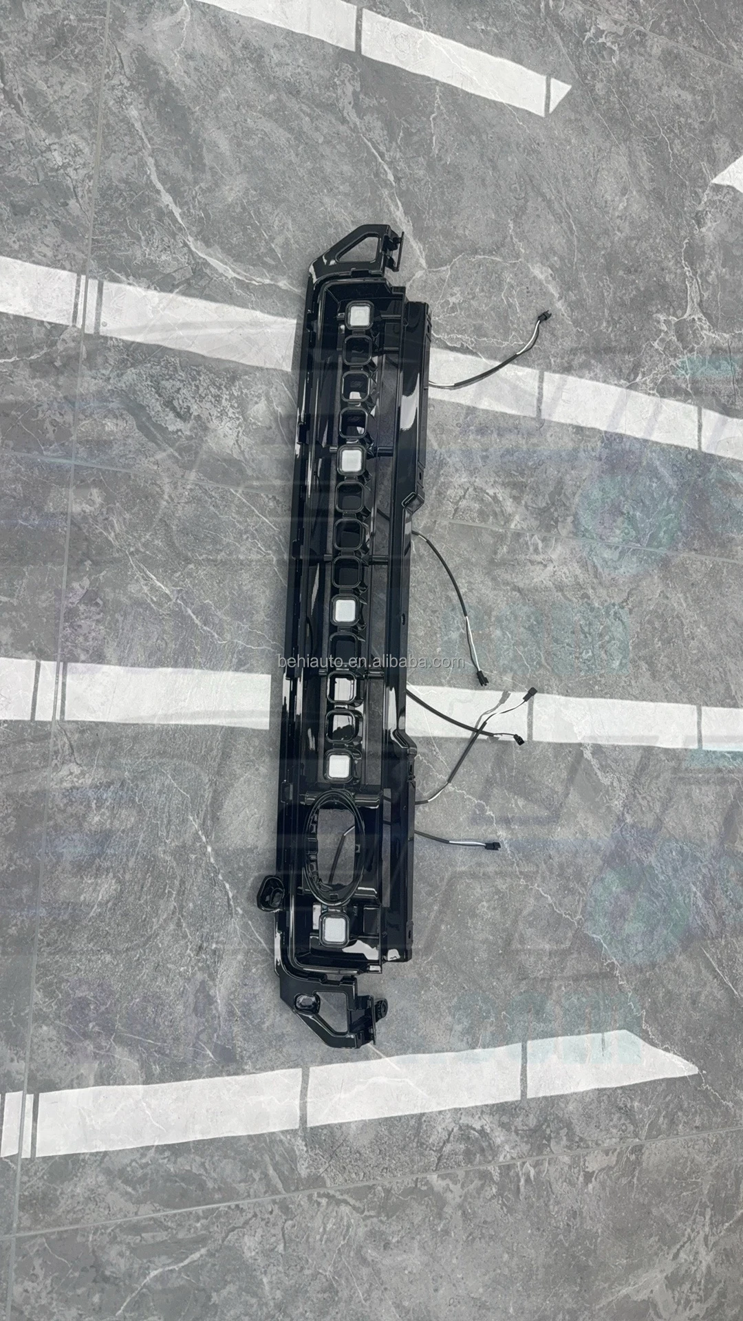 Upgrade Your Land Rover Defender 2020+ with OCTA Styler Grille