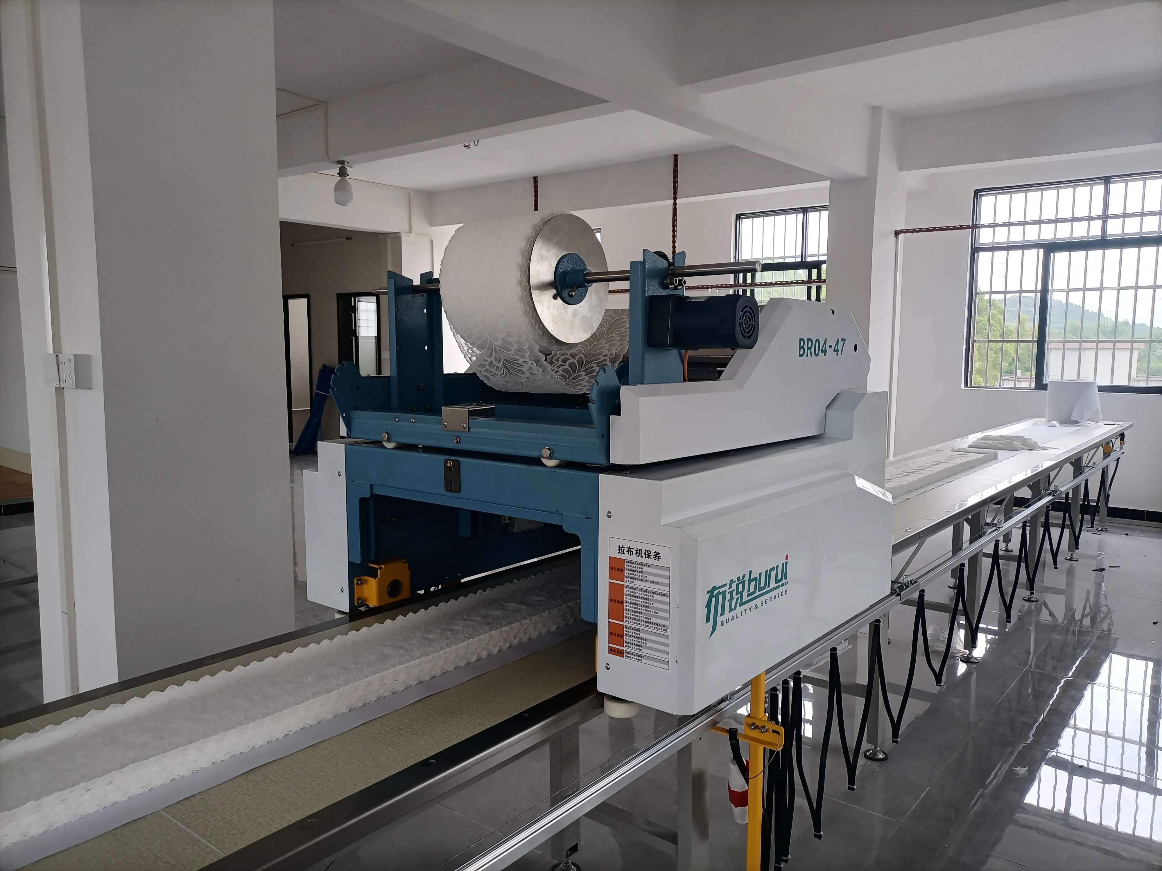 Lace Fabric Spreading Machine Cloth Spreader Industrial Machinery For ...