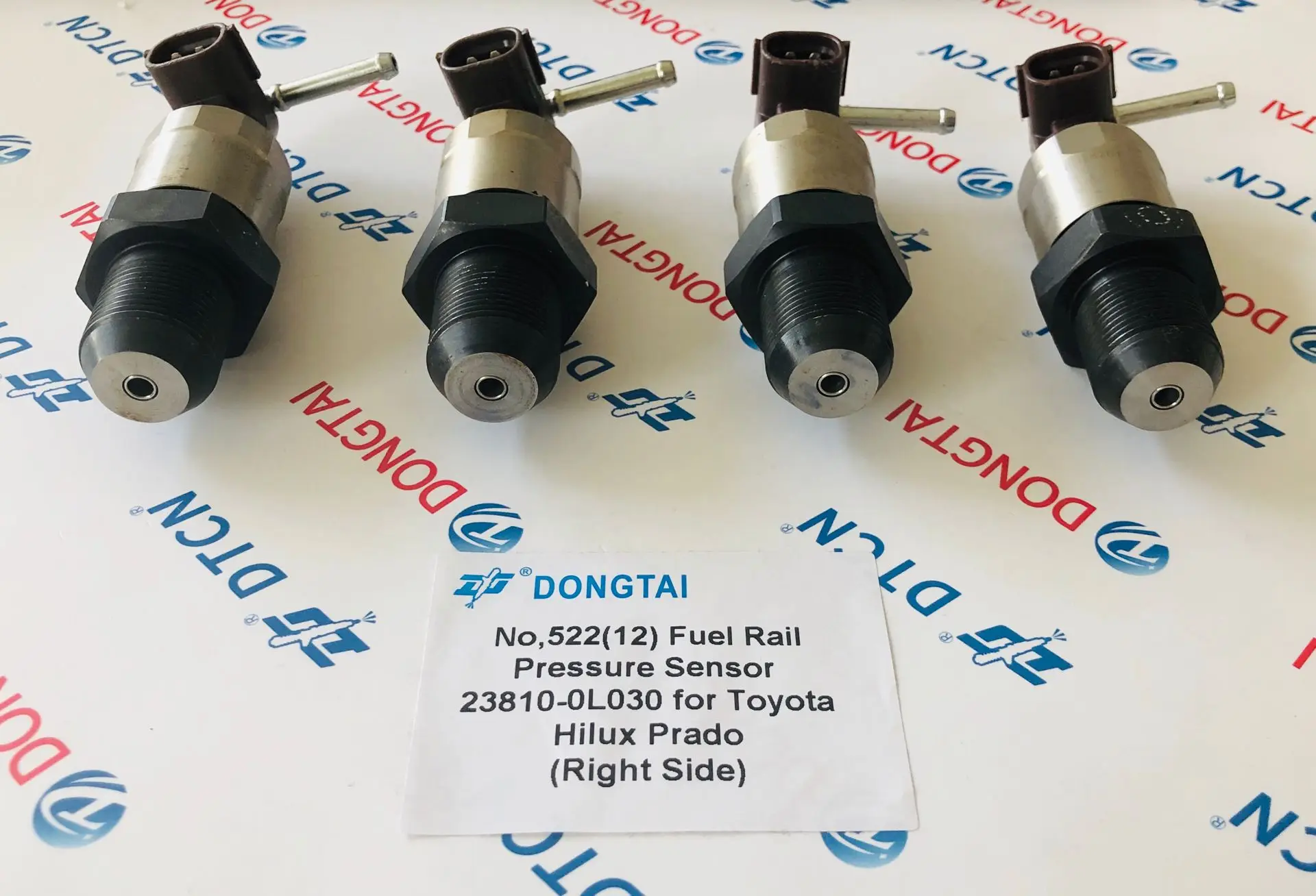 Fuel Rail Pressure Sensor 23810-0L030 for Toyota Hilux Prado