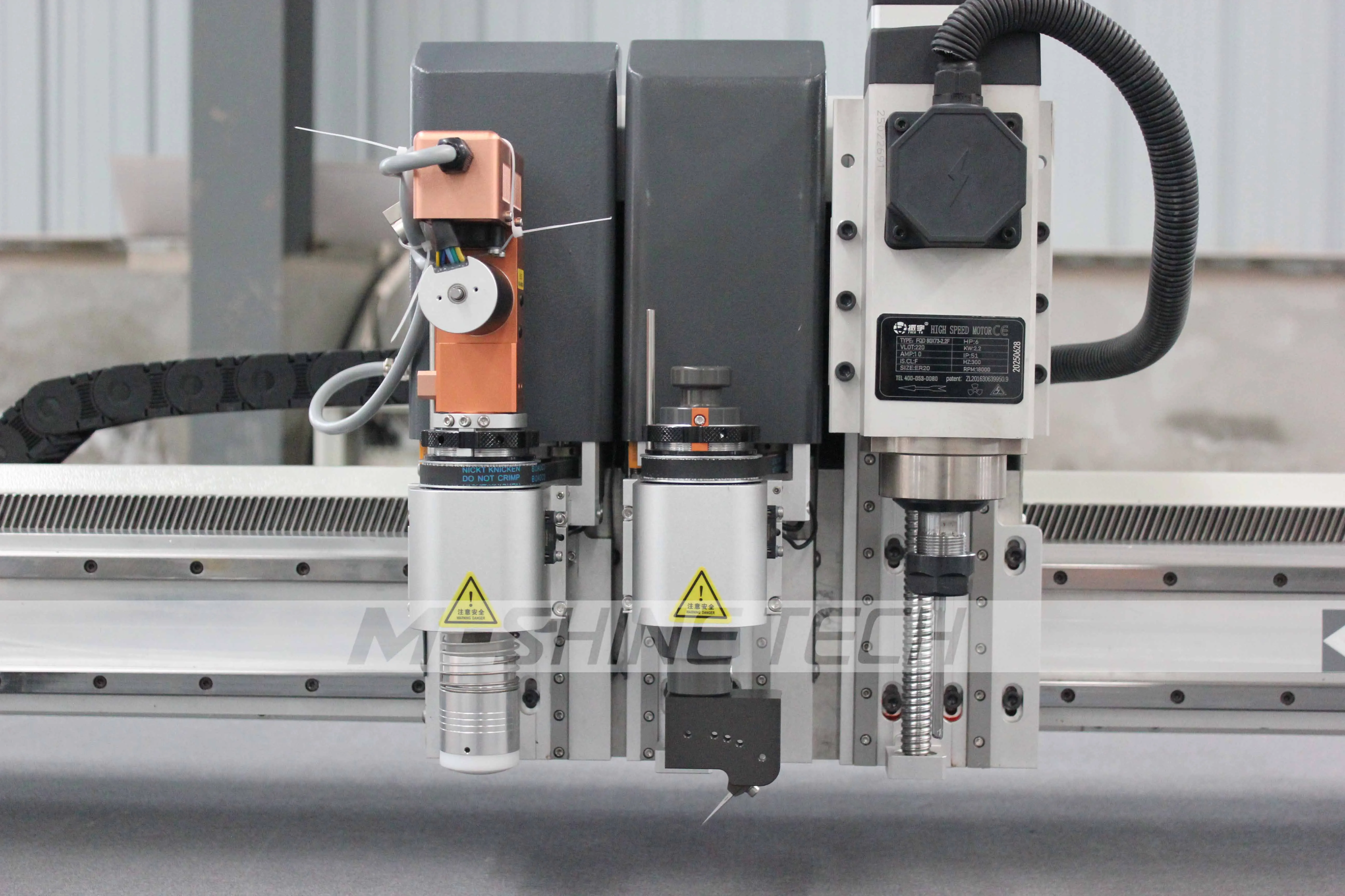 High-Speed Accurate 1625 CNC Vibration Knife Cutting Machine Automatic ...