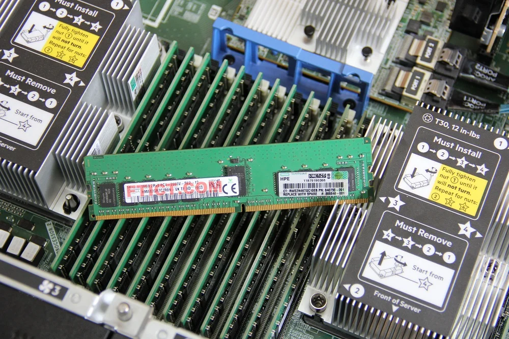 Hpe 64gb (1x64gb) Quad Rank X4 Ddr4-2666 Smart Memory Kit 815101-b21 ...