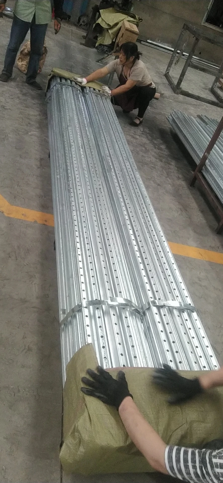 Galvanized Perforated U Channel Steel Sign Post For Traffic And Parking ...