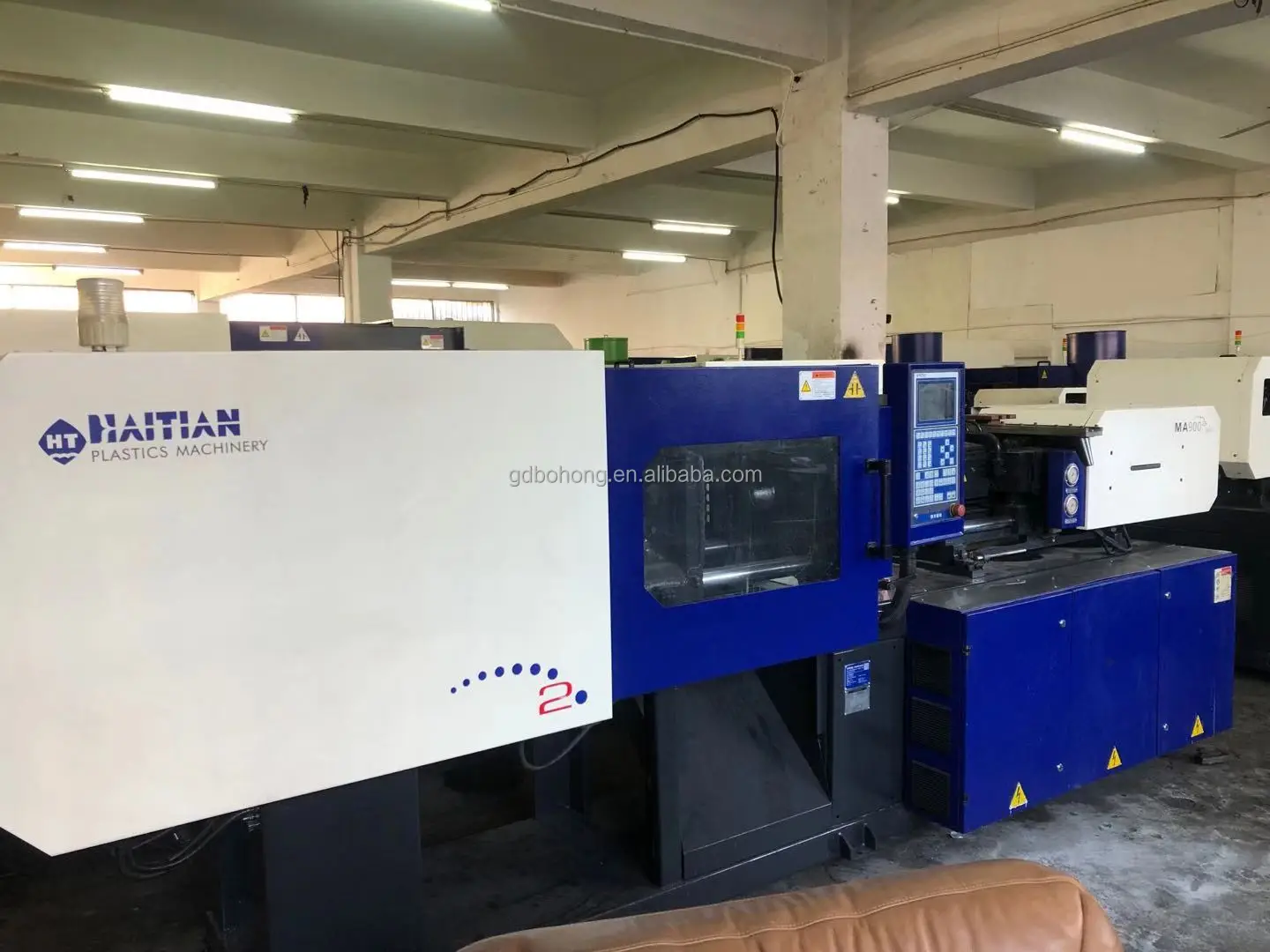 90ton Plastic Injection Moulding Machine - Competitive Price