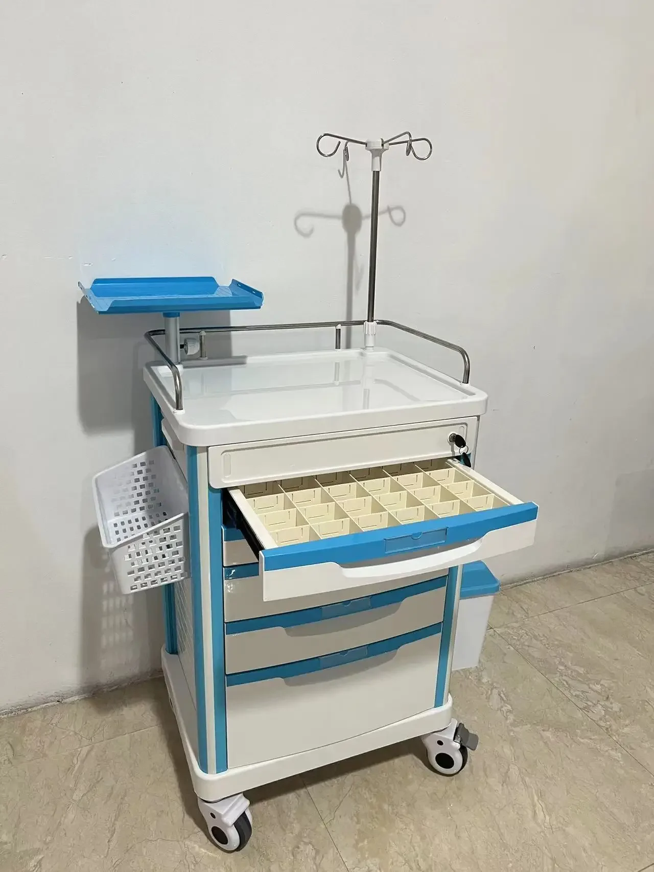 Italy New Design Hospital Medical Emergency Tray Price