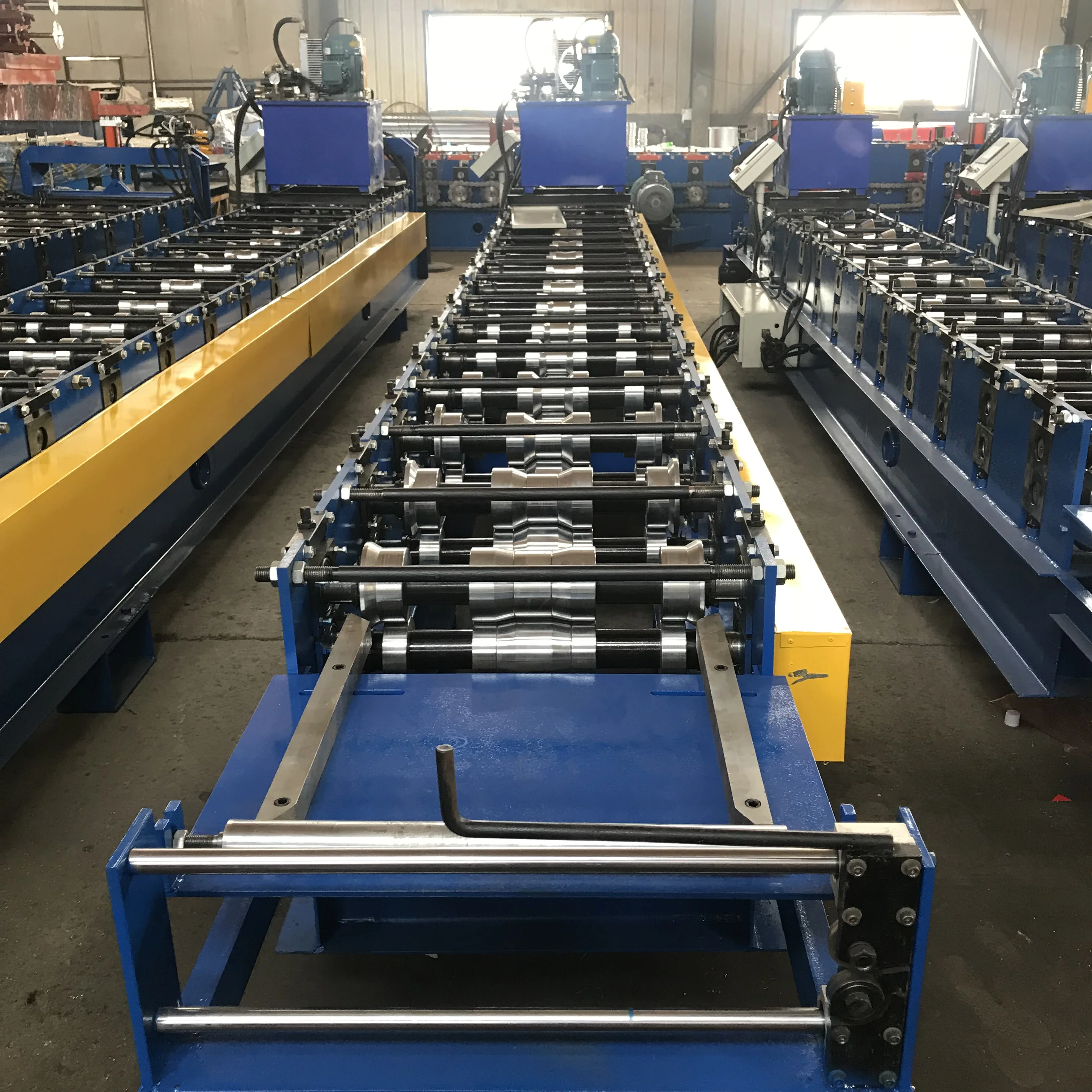 Metal Roofing Colored Glazed Ridge Tile Making Machine Ridge Cap Roll ...