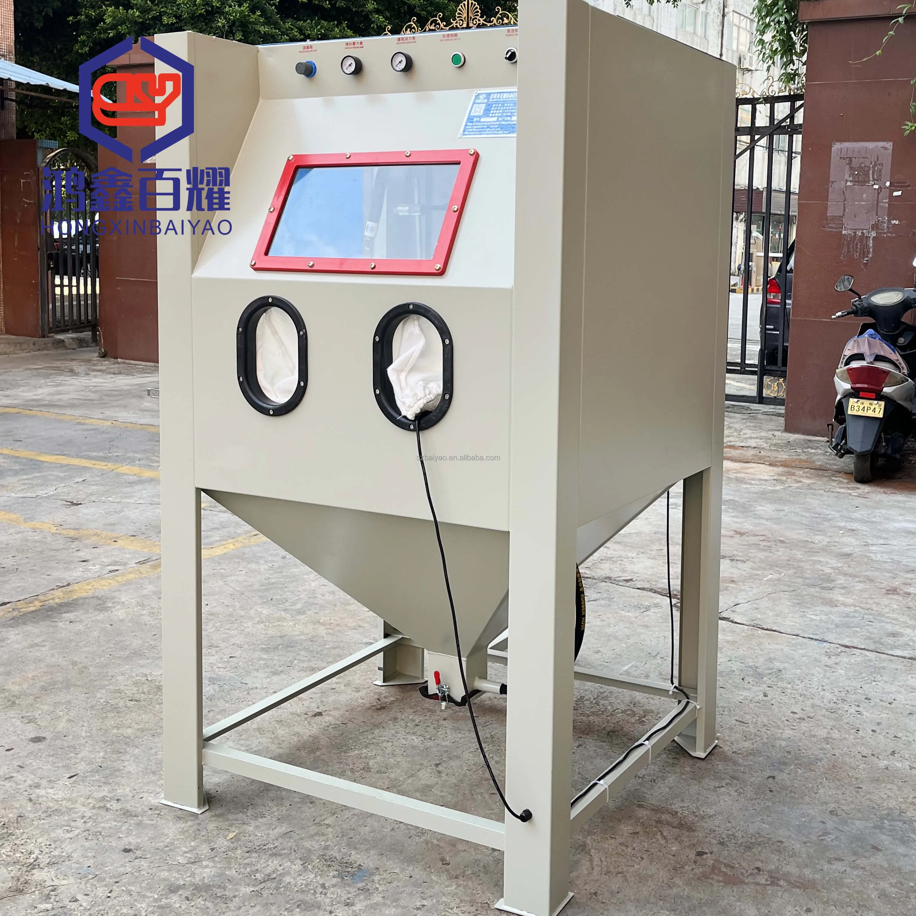 By-1010 Dry Sandblast Cabinet Sand Blaster Machine For Electric Plastic ...