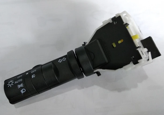 Suzuki Futura SL413 Turn Signal Switch - Reliable & Durable