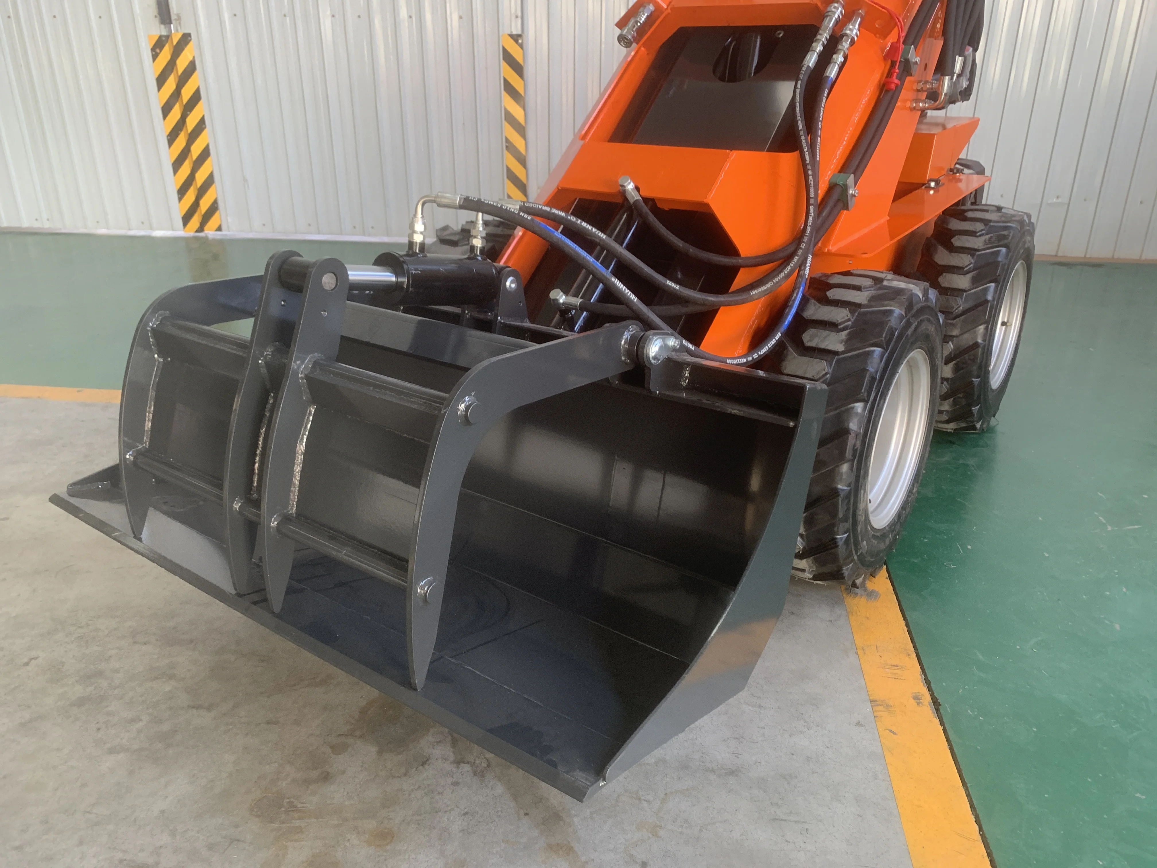Mini Wheel Crawler Loader Earth-moving Machinery Mini Skid Steer Loader ...