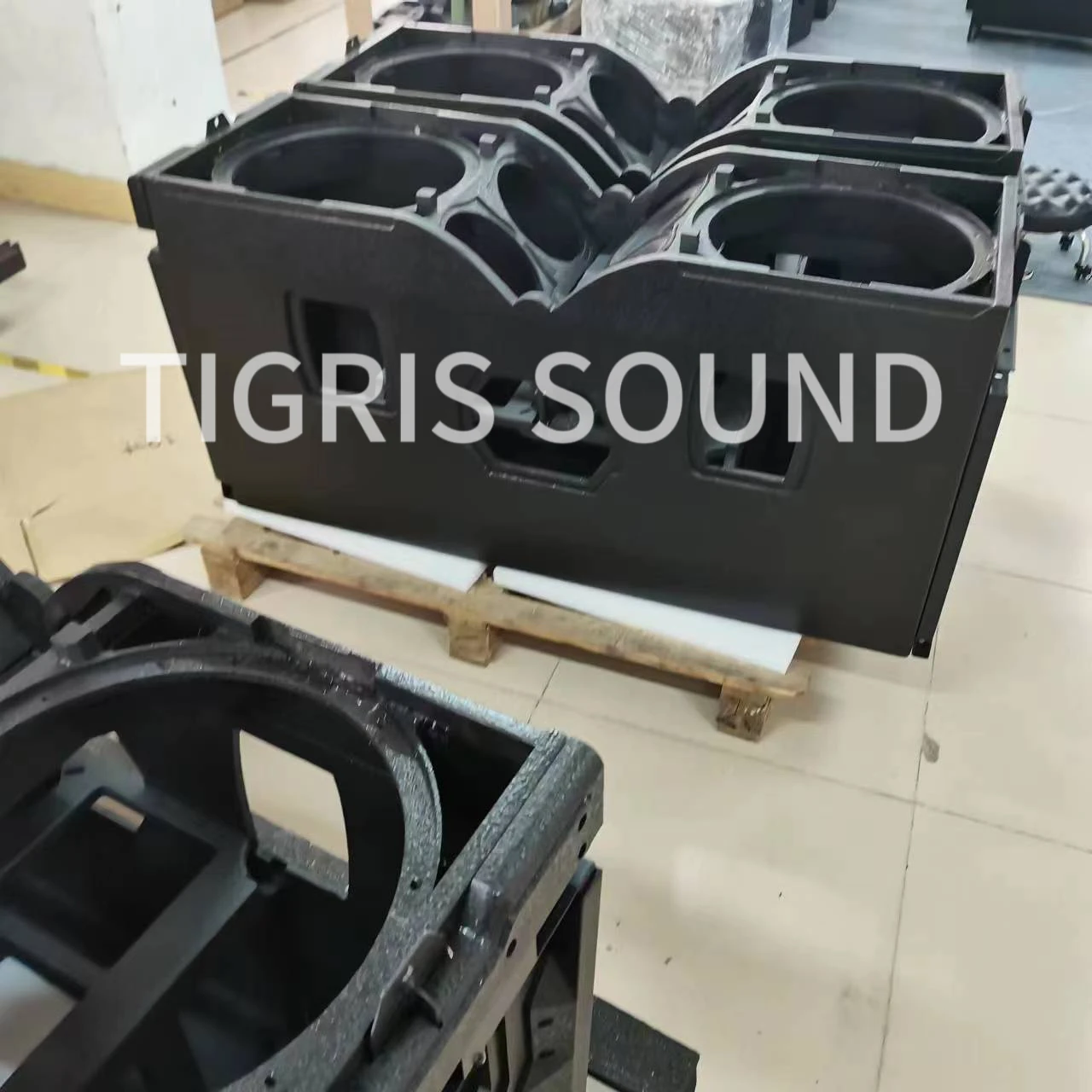 VTX V25 Empty Line Array Speaker Box - Dual 15" Passive System for ...