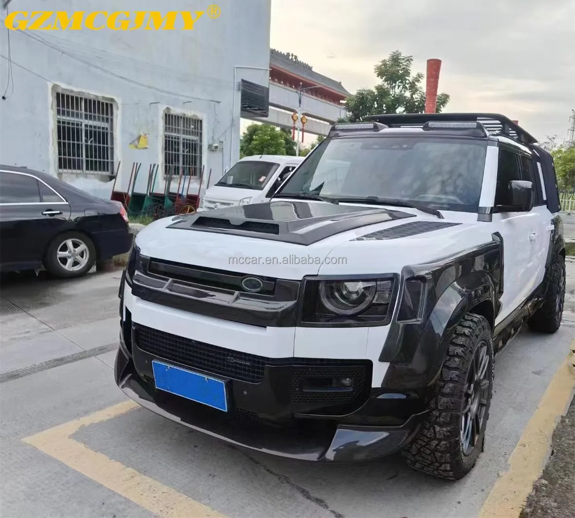 High Quality Wide Body Kit with Bumpers for Land Rover Defender