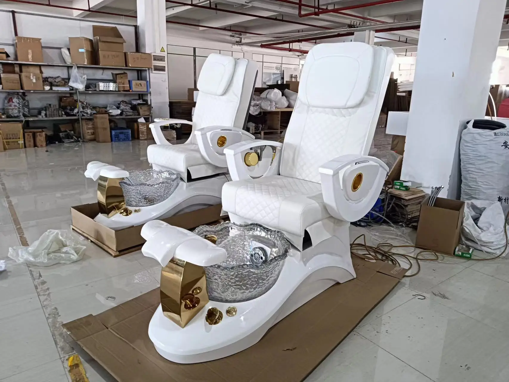 Customizable Luxe Electric Reclining Light Pedicure Chair