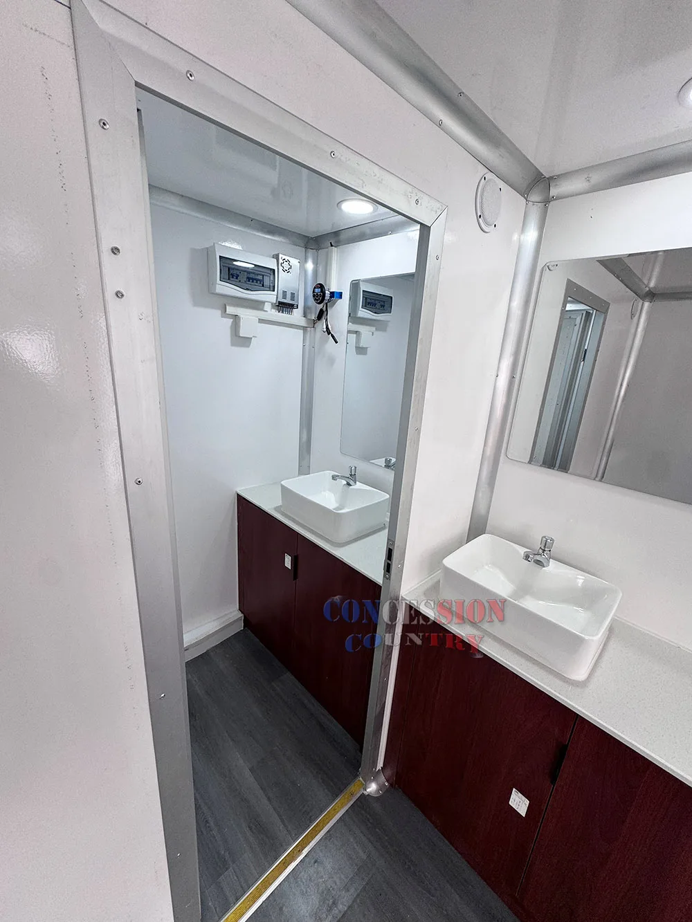 Mobile Container Office Trailer - Ideal for Outdoor Job Sites