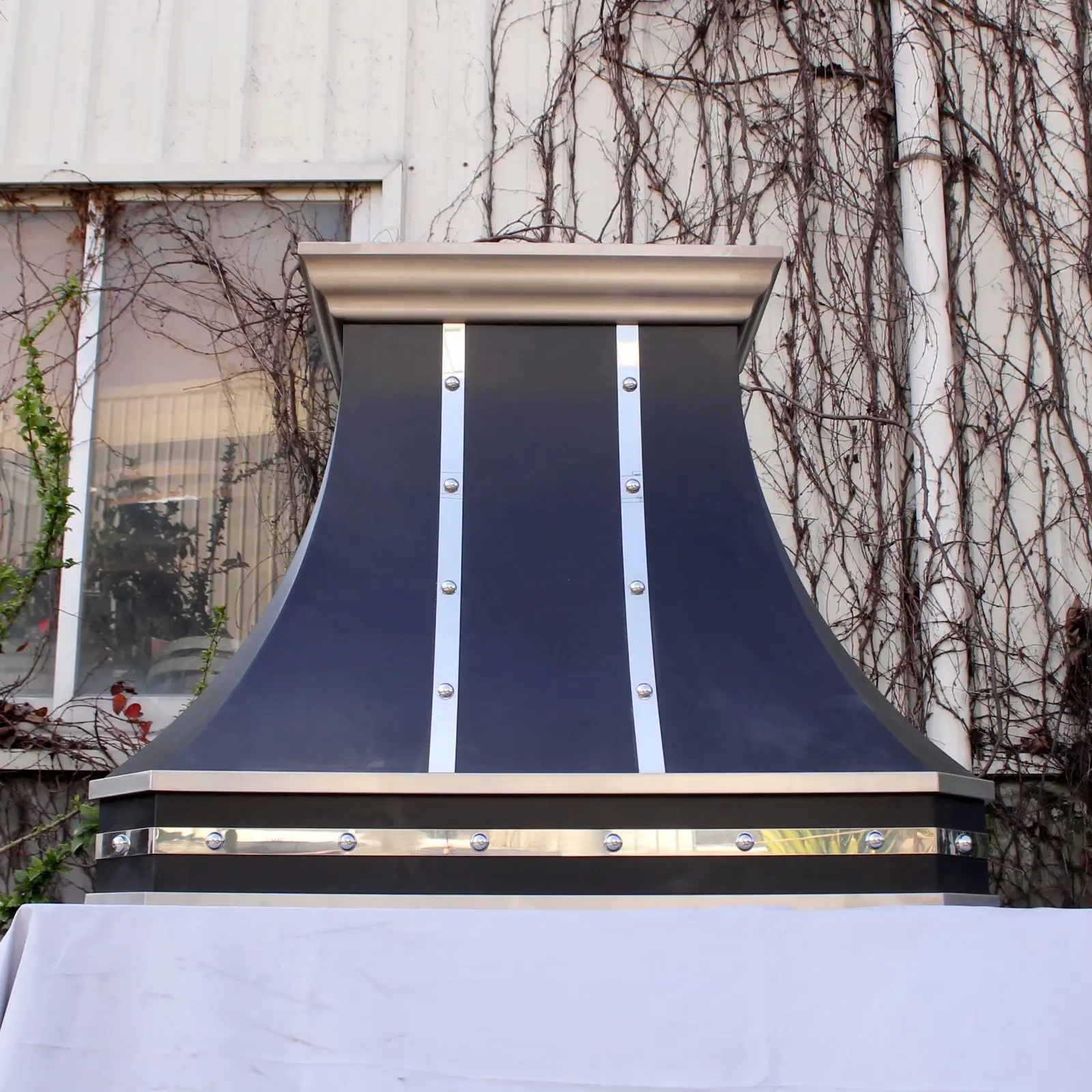 Luxury Stainless Steel Kitchen Range Hood - Wall Mounted, Smooth Finish ...