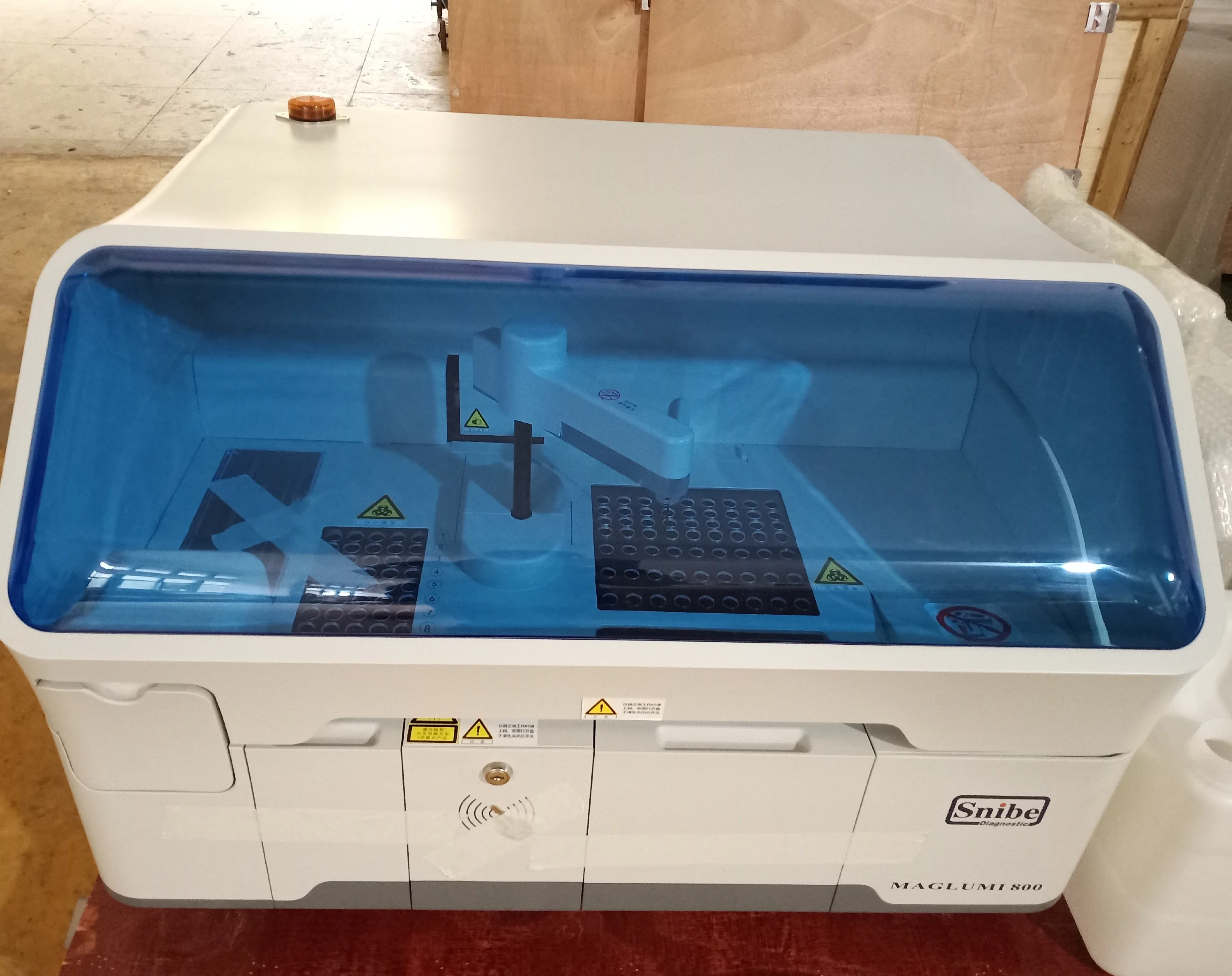 Second-hand Snibe Maglumi 800 - 80% New Fluorescence Analyzer