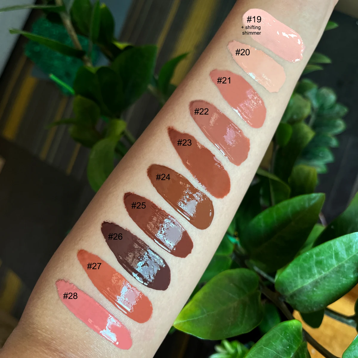 Wholesale Luxury Lip Gloss - Vegan, Cruelty Free, High Quality