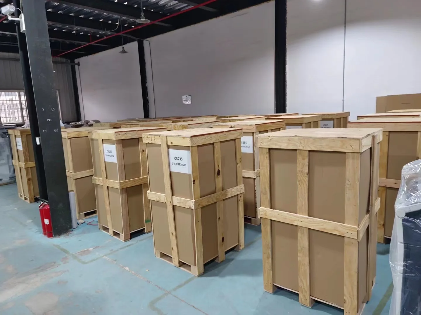 Slotted Self-tapping Stainless Steel Screw Sleeve Bushing Internal And ...