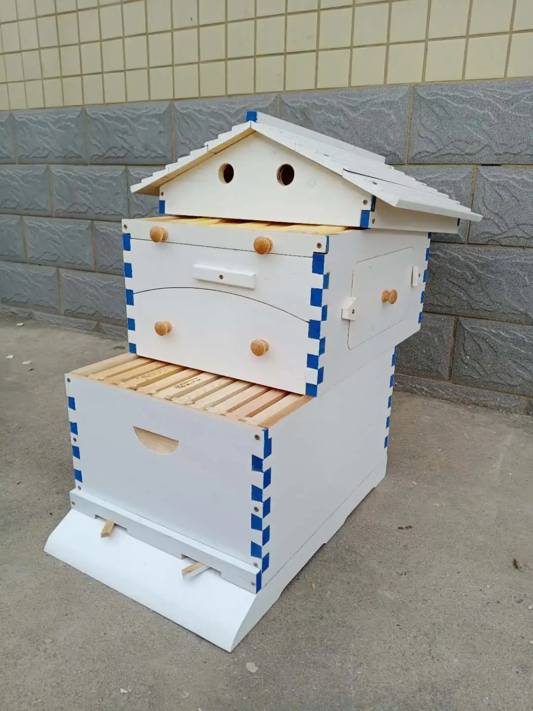 Pine or Fir Wood Langstroth Beehive - Quality & Durability