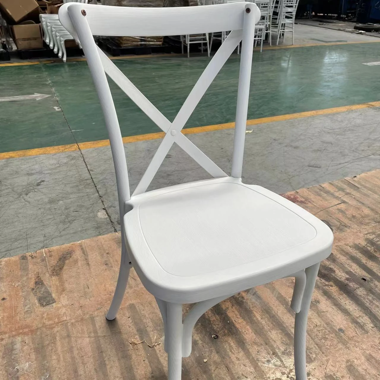 Wholesale Resin White Crossback Cross X Back Chairs for Wedding Venue ...