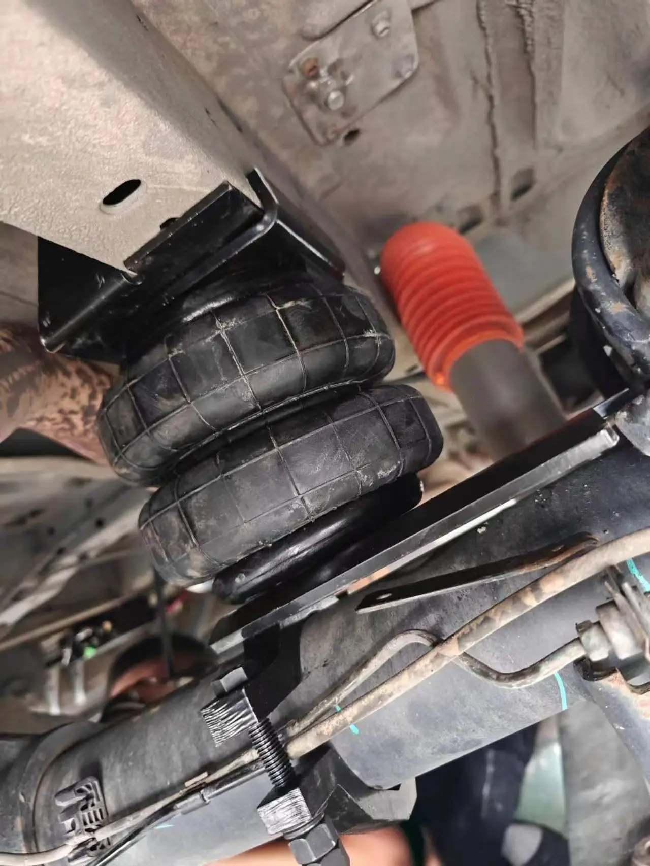 Contitech New 700 Hino Pneumatic Air Suspension Front Air Spring ...