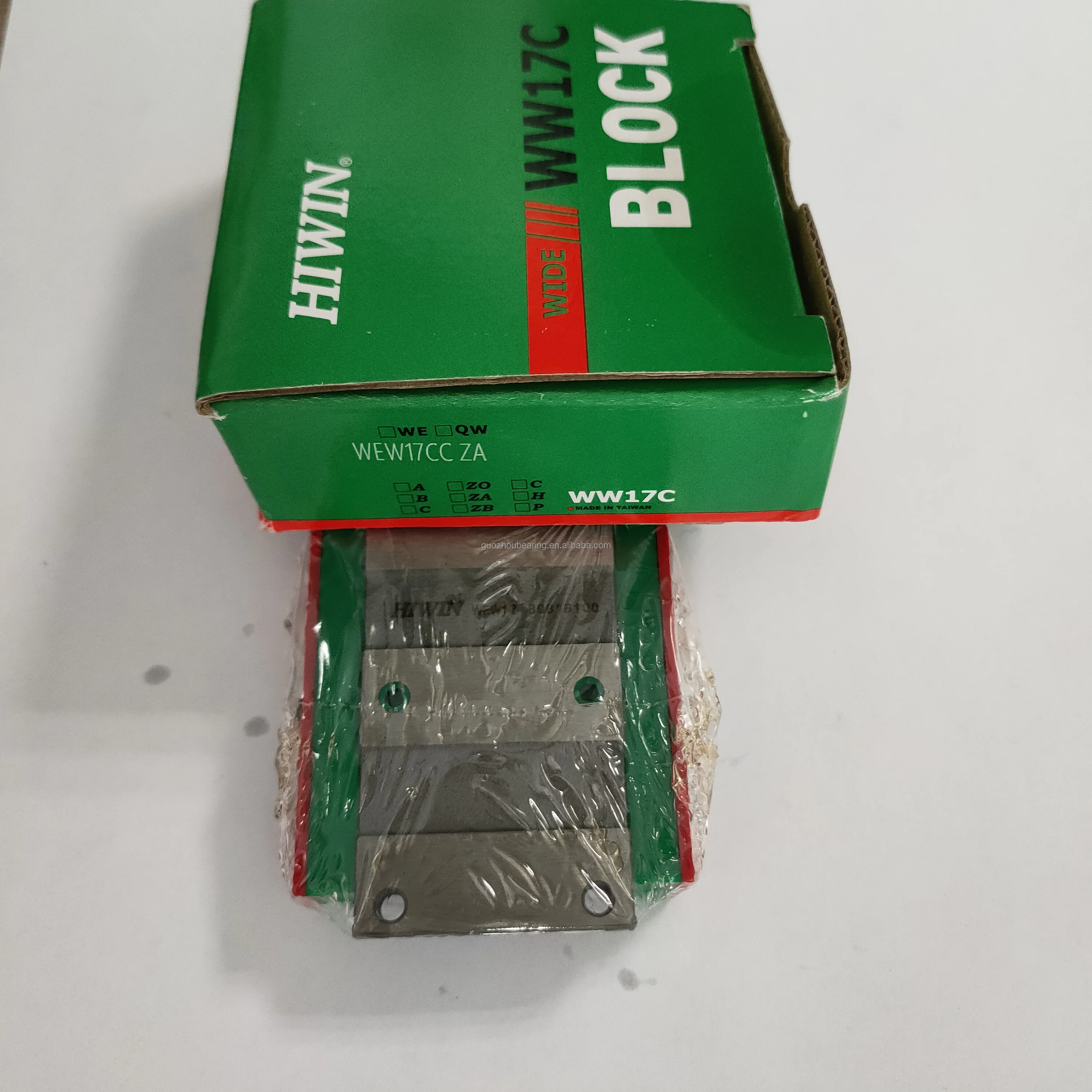 HIWIN Linear Guideway WEW17CC - Precision and Durability