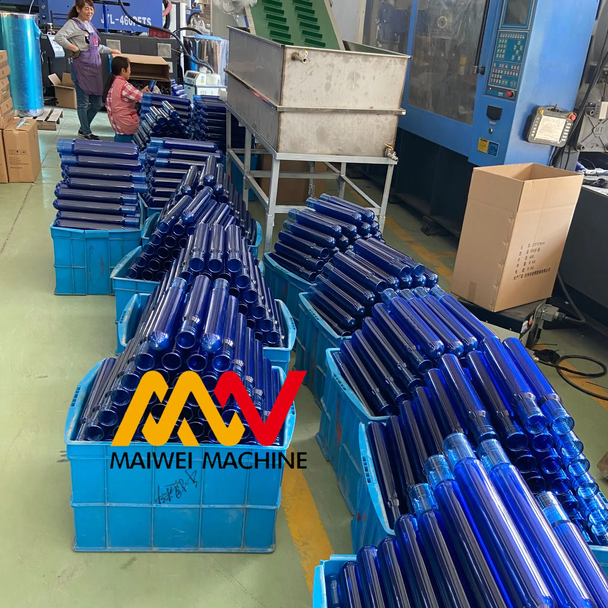 High Quality Semi Automatic PET Blow Molding Machine