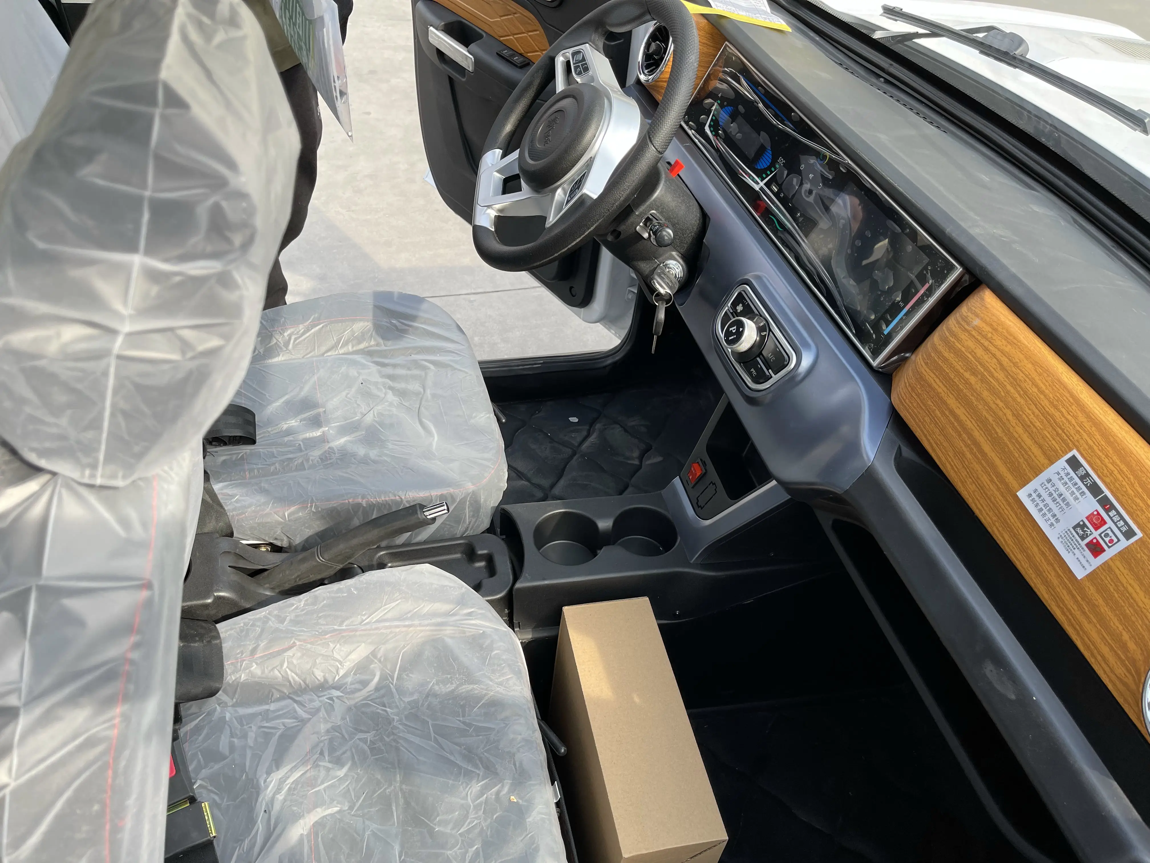 Electric Van New Energy Electric Vehicle Fully Enclosed Electric Pickup ...