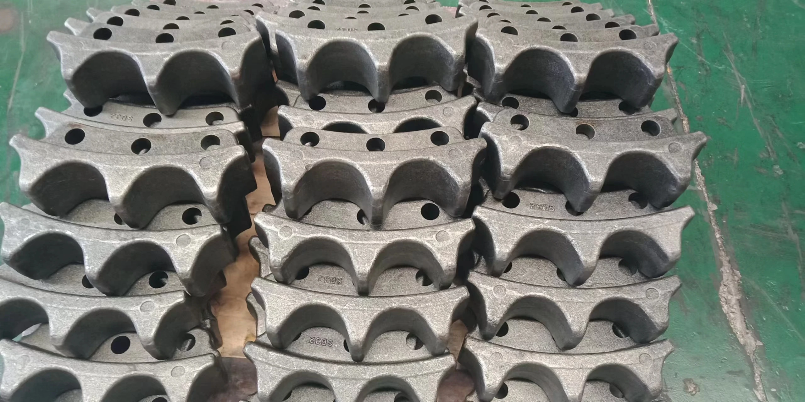 Excavator And Bulldozer Commonly Used Driving Teeth Very Used Driving ...