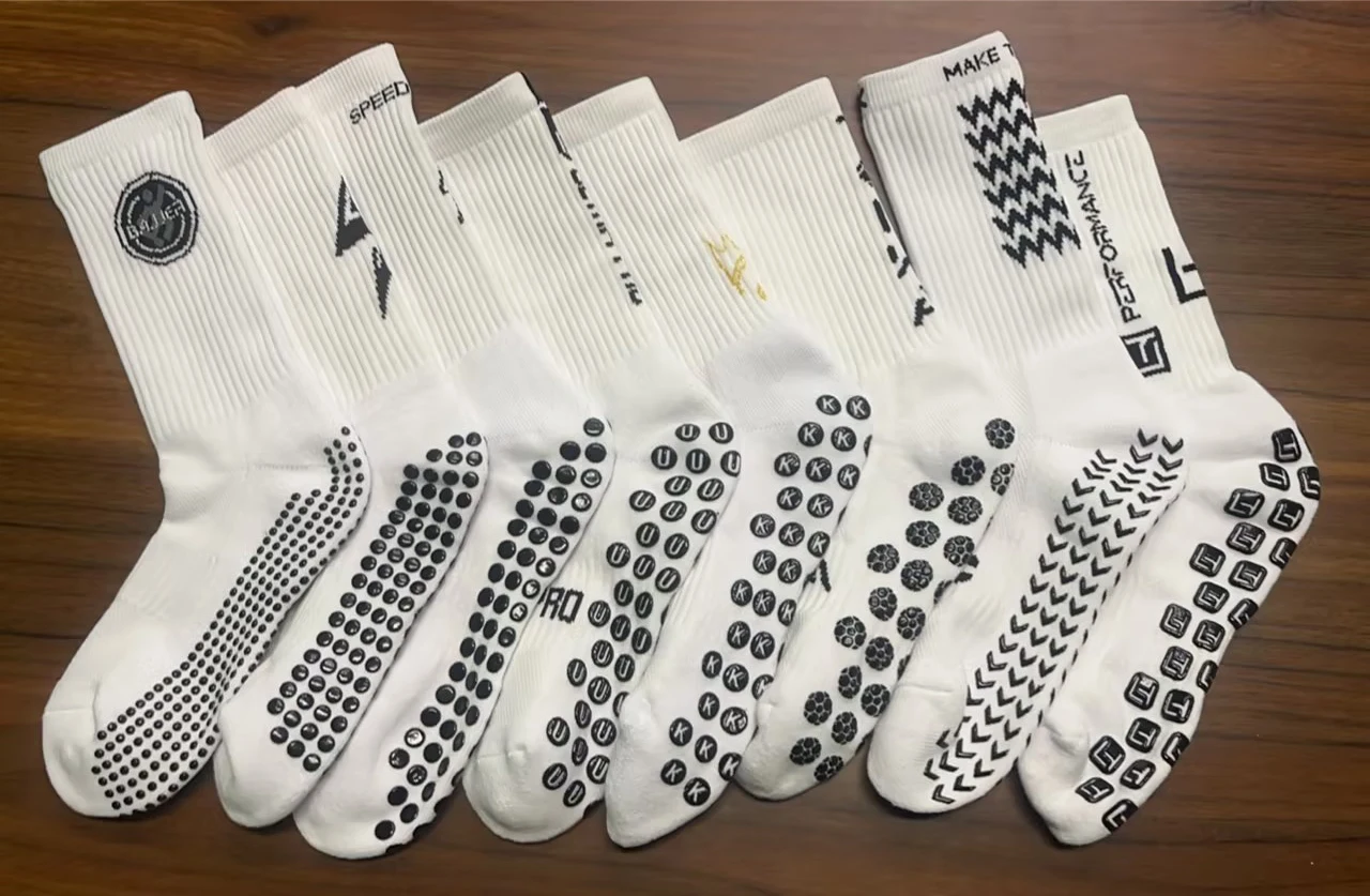 High Quality Custom Anti Slip Athletic Soccer Grip Socks