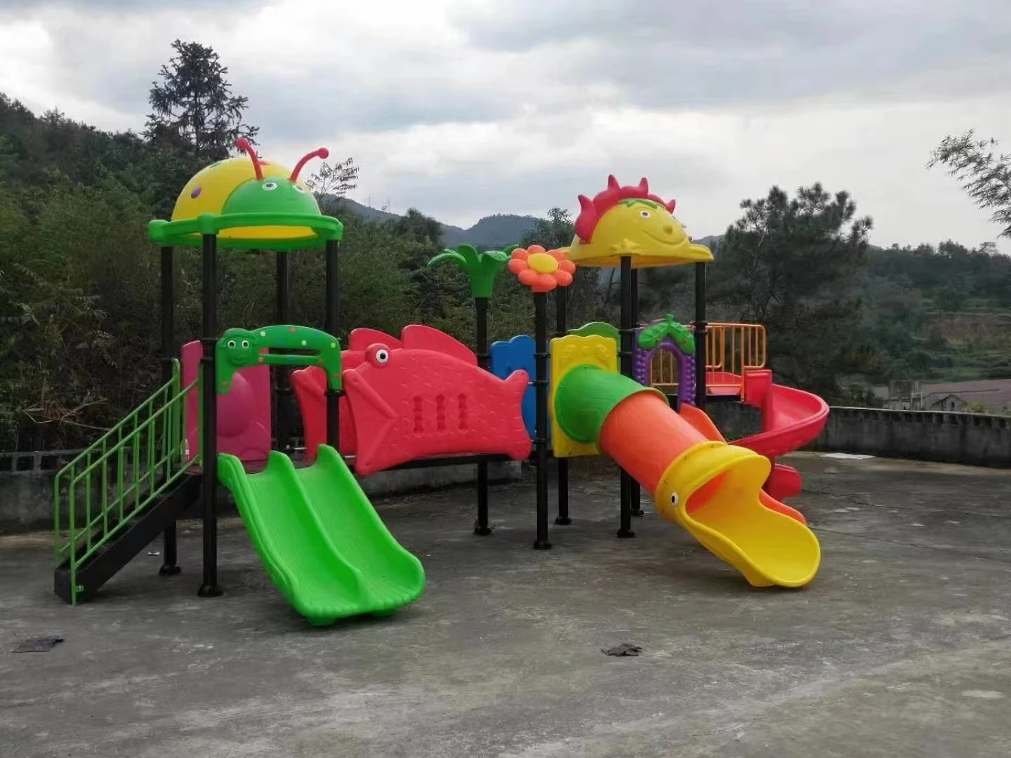 Direct Selling Colorful Play Area Amusement Park Combination Slide Kids ...