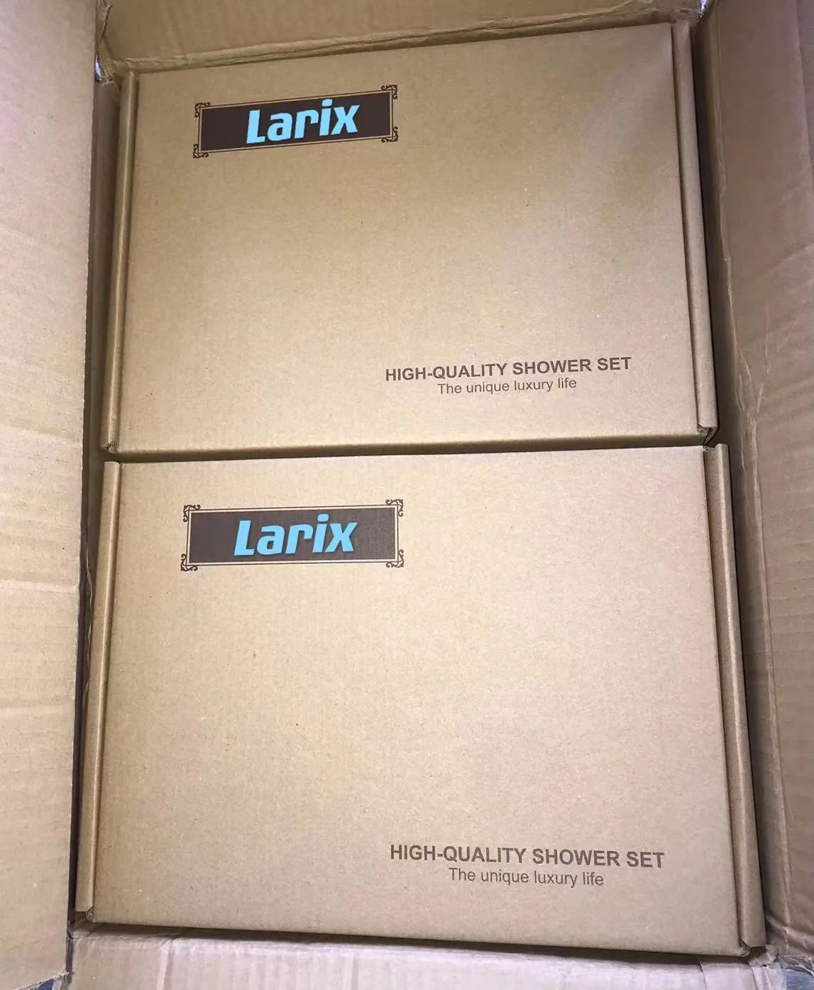 Larix Personalized And Distinctive Brass Hot And Cold Gold Edge Large Flow Wide Mouth Square ...