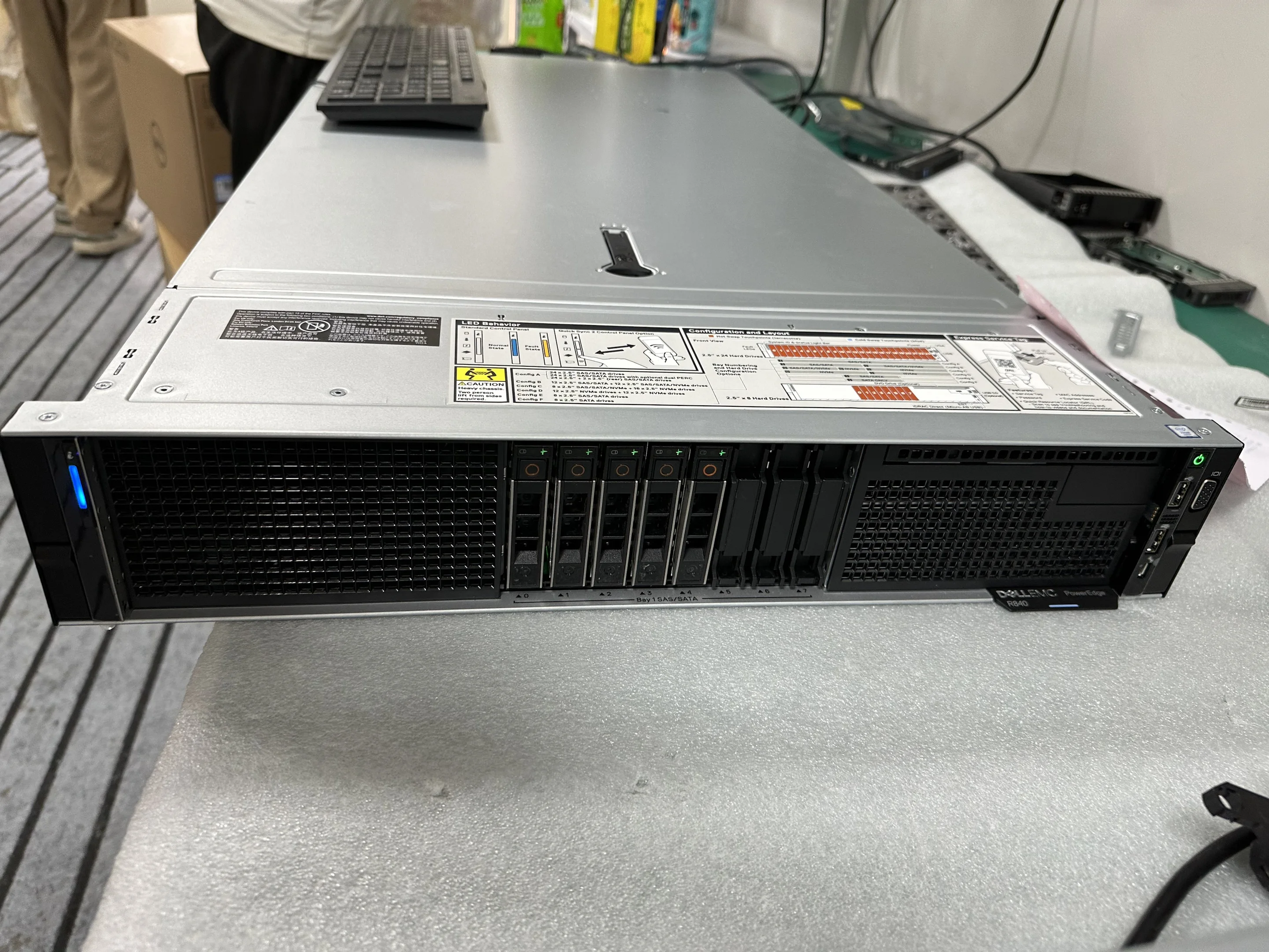 Made In China Server Dells Poweredge R860 16x2.5-inch 2*gold 6448h 2 ...