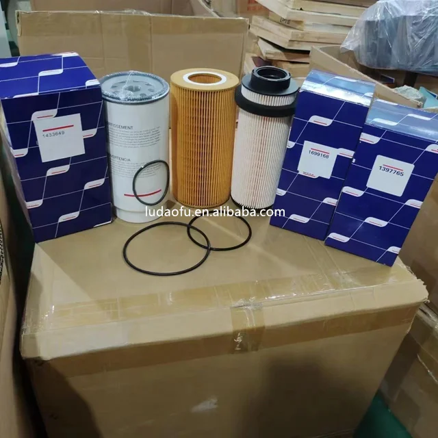 Heavy Truck Engine Oil Filter Lf16232 P550661 F026407047 1529637 P7330 ...