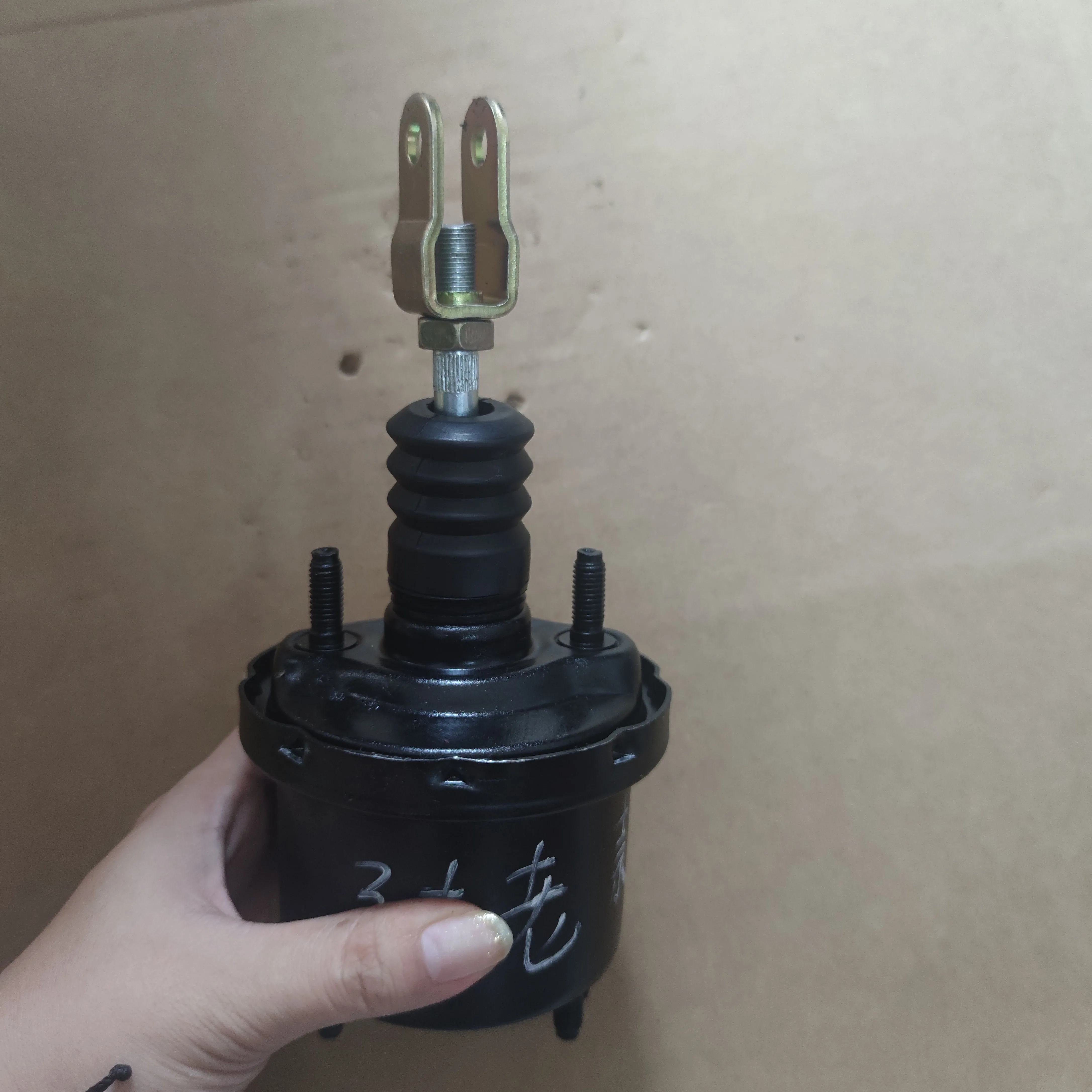Hydraulic Power Truck Brake Booster 47210-f40nk For Nis-san Patrol Tyt ...