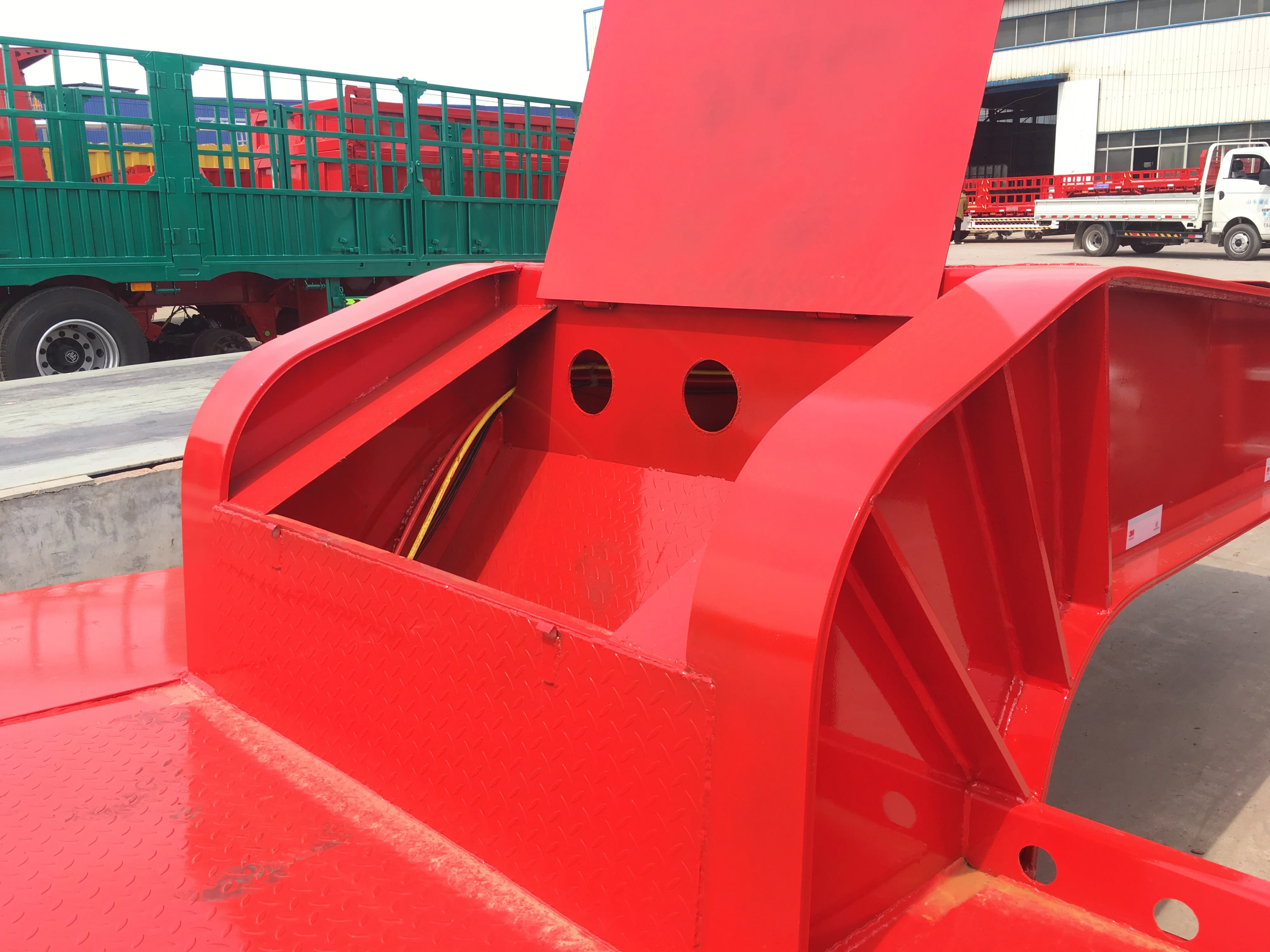 Low Loader Mini Lowboy With Winch Puller 4 6 Axles 60 Tons Used Low Bed ...