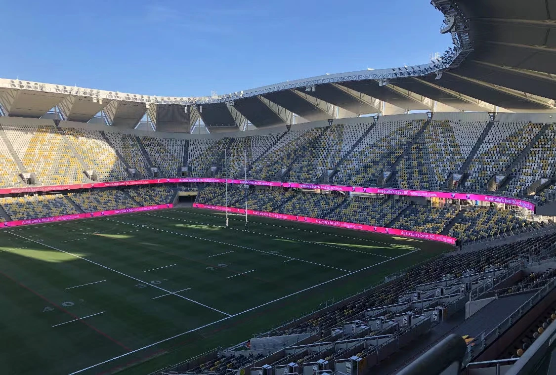 Football Stadium Perimeter LED Screen Display P6.67mm