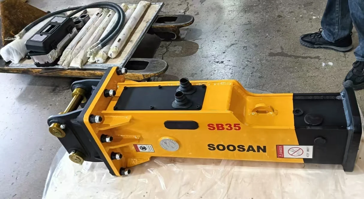 For SOOSAN SB35 Hydraulic Breakers Box Type Silence for Mini Excavator ...