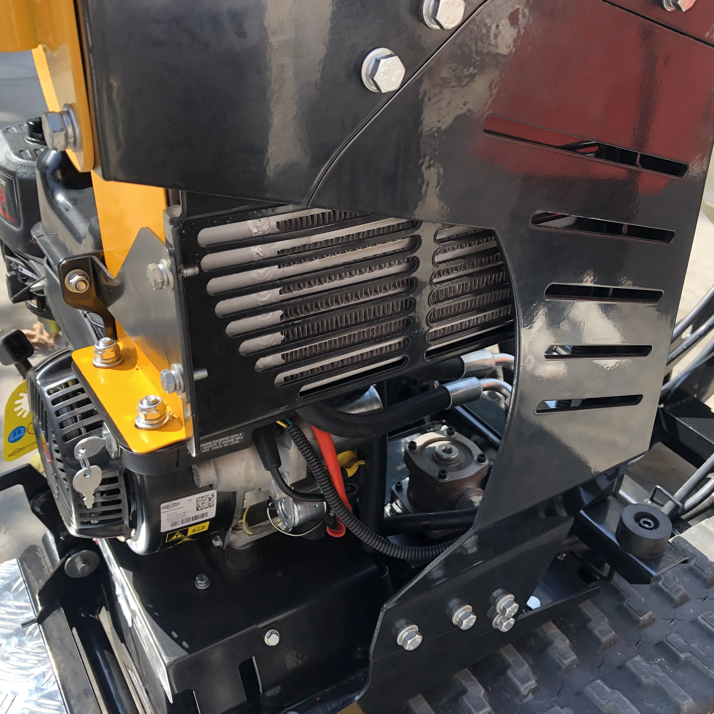 Small Dumper with Lift Function - 270L Bucket Capacity