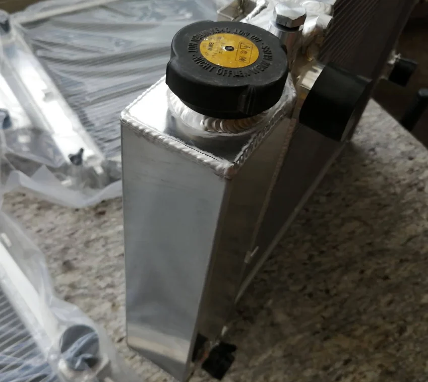 2 ROWS Aluminum Radiator for BMW E36 M40 M42 M43 M44 M50 M52