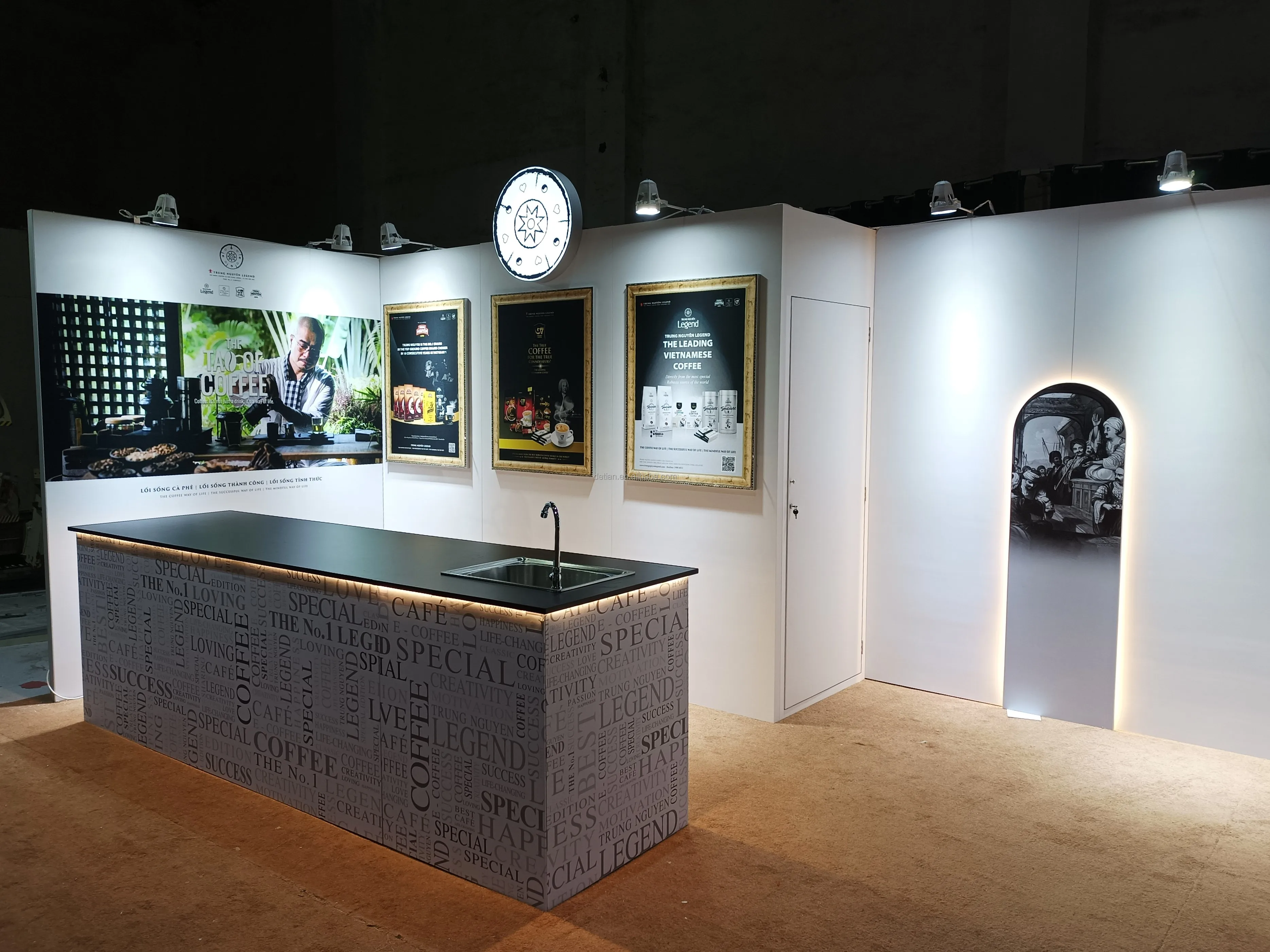 Customizable 10x20 Trade Show Booth with Portable Exhibition SEG Light ...