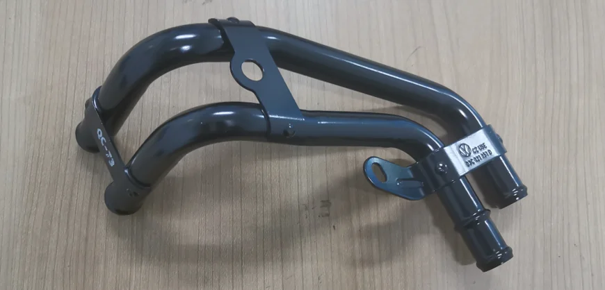 Thermostat Housing Assembly Engine Coolant Hose 03C 121 151 D for VW AUDI