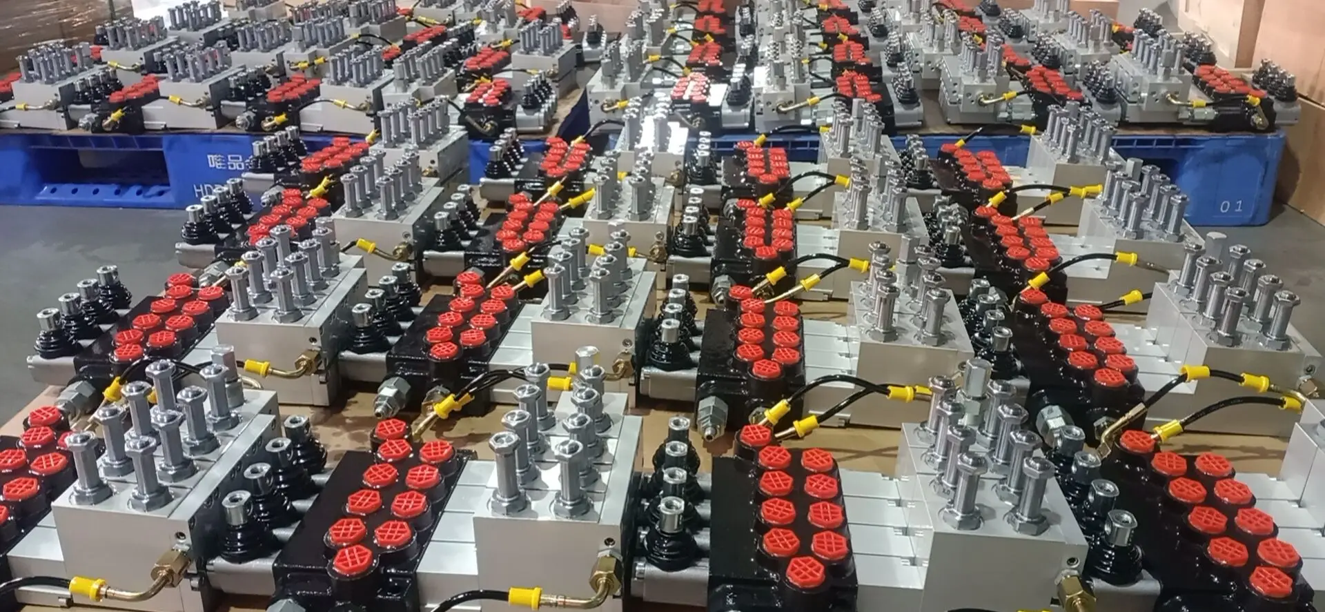 40LPM Hydraulic Directional Monoblock Control Valve for Heavy Machinery