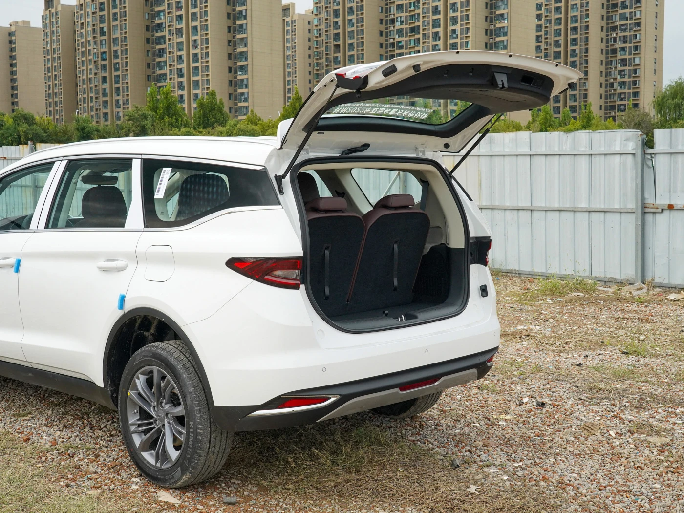 Luxury Mid-size Crossover Ev Suv Electric Car New Energy Vehicle Geely ...