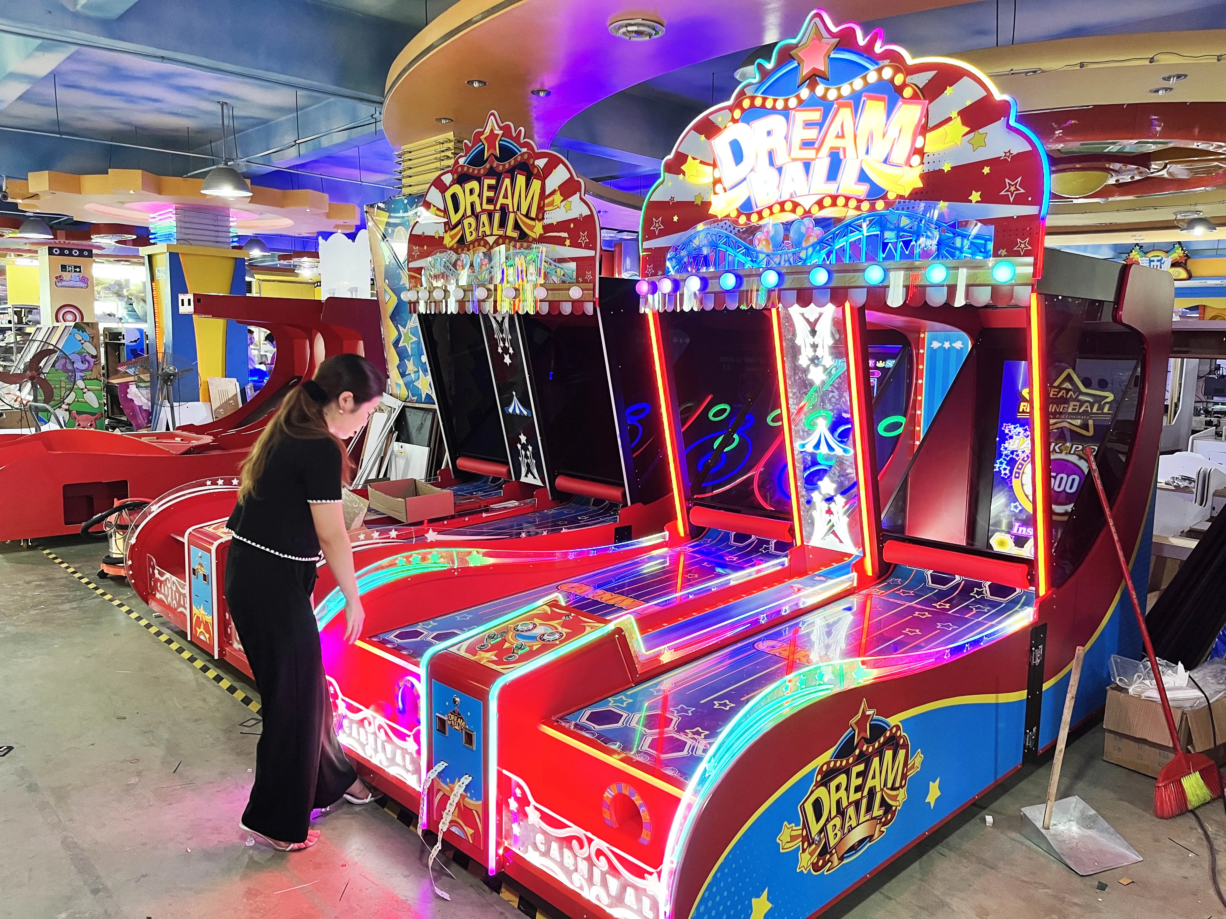 Dreamland Indoor Electric Kids Arcade Amusement Coin Operated Game ...