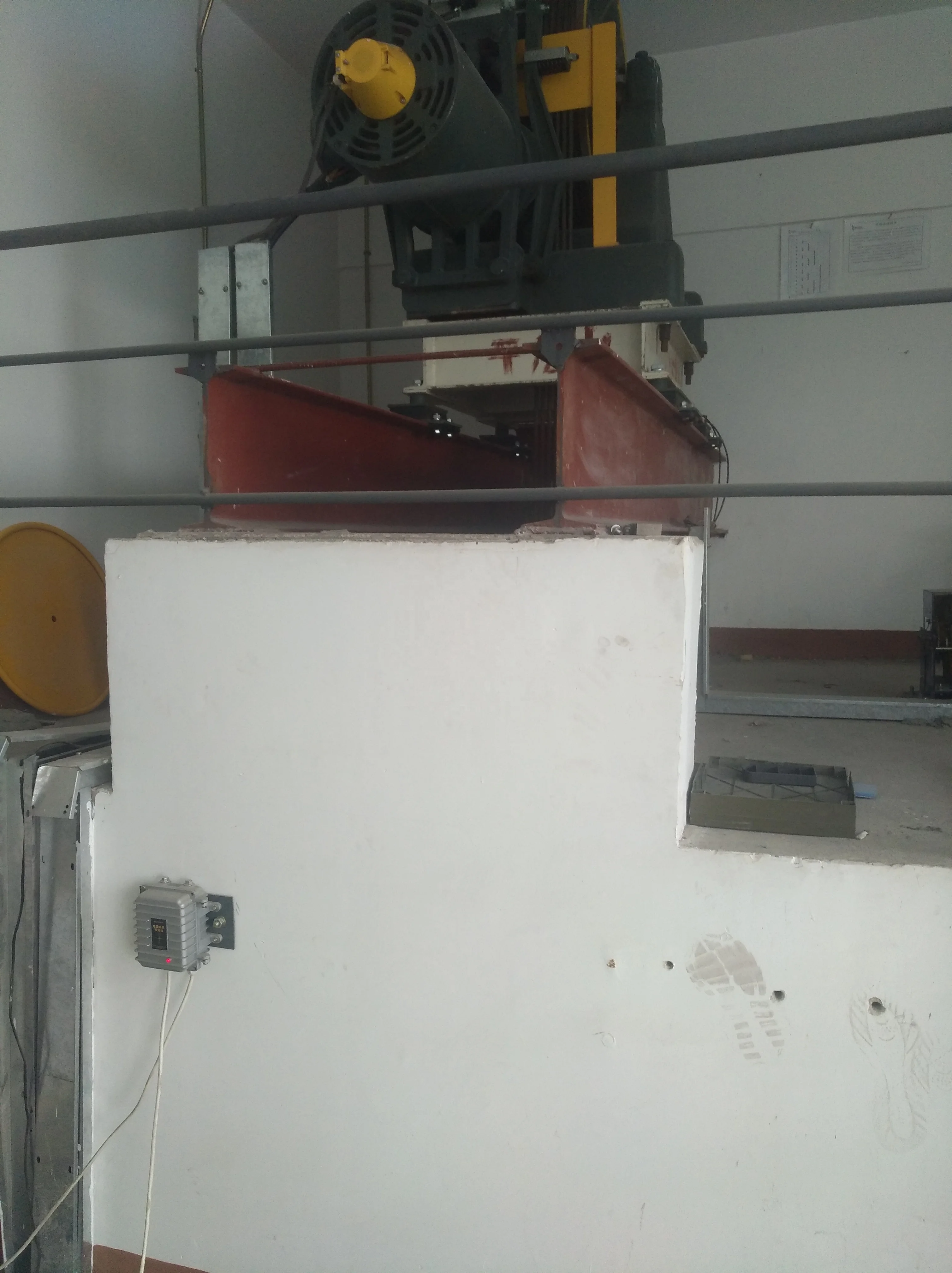 Elevator Earthquake Perception Alarming Device PROSPECT