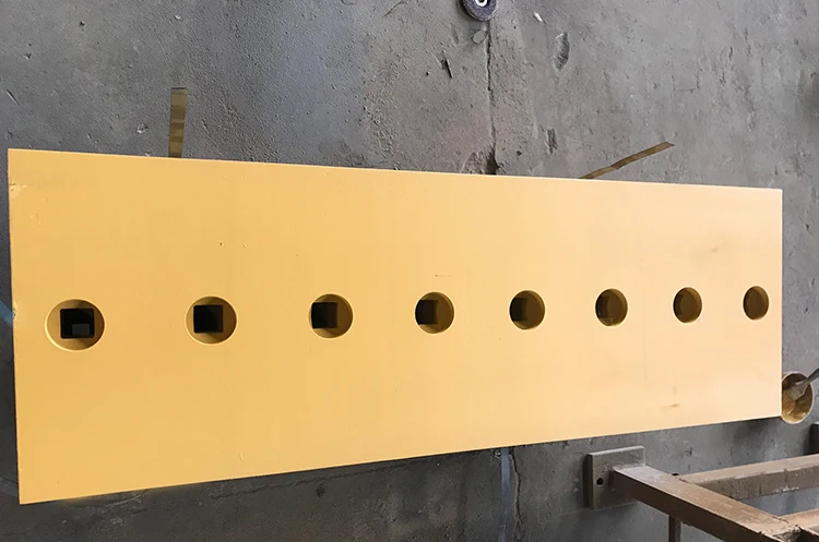 Bulldozer Parts Sd22 Dozer 175-71-22272 175-71-22282 Cutting Edge End ...