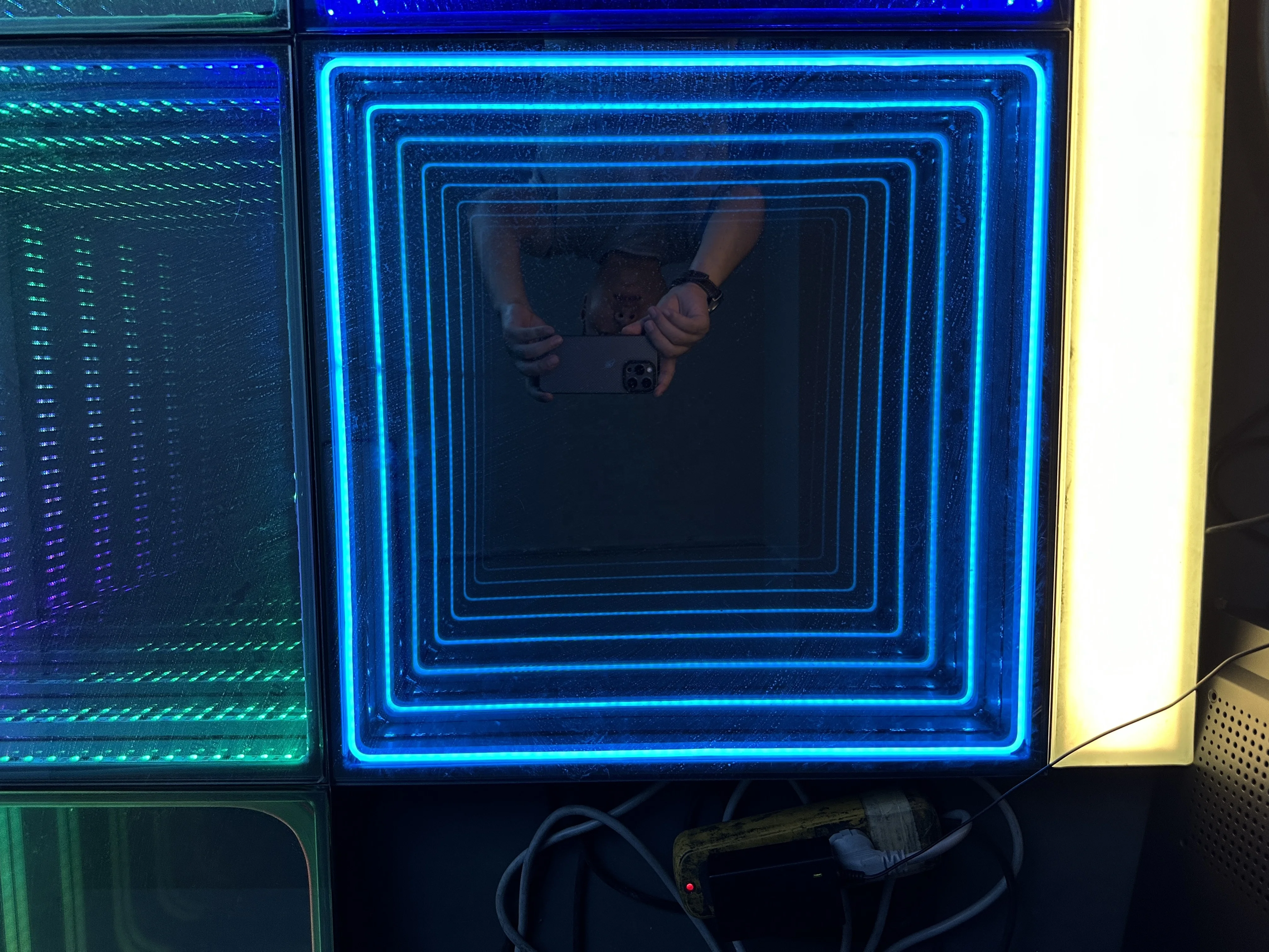 LED Matrix Displays - Magnetic 3D Infinity Mirror Panels