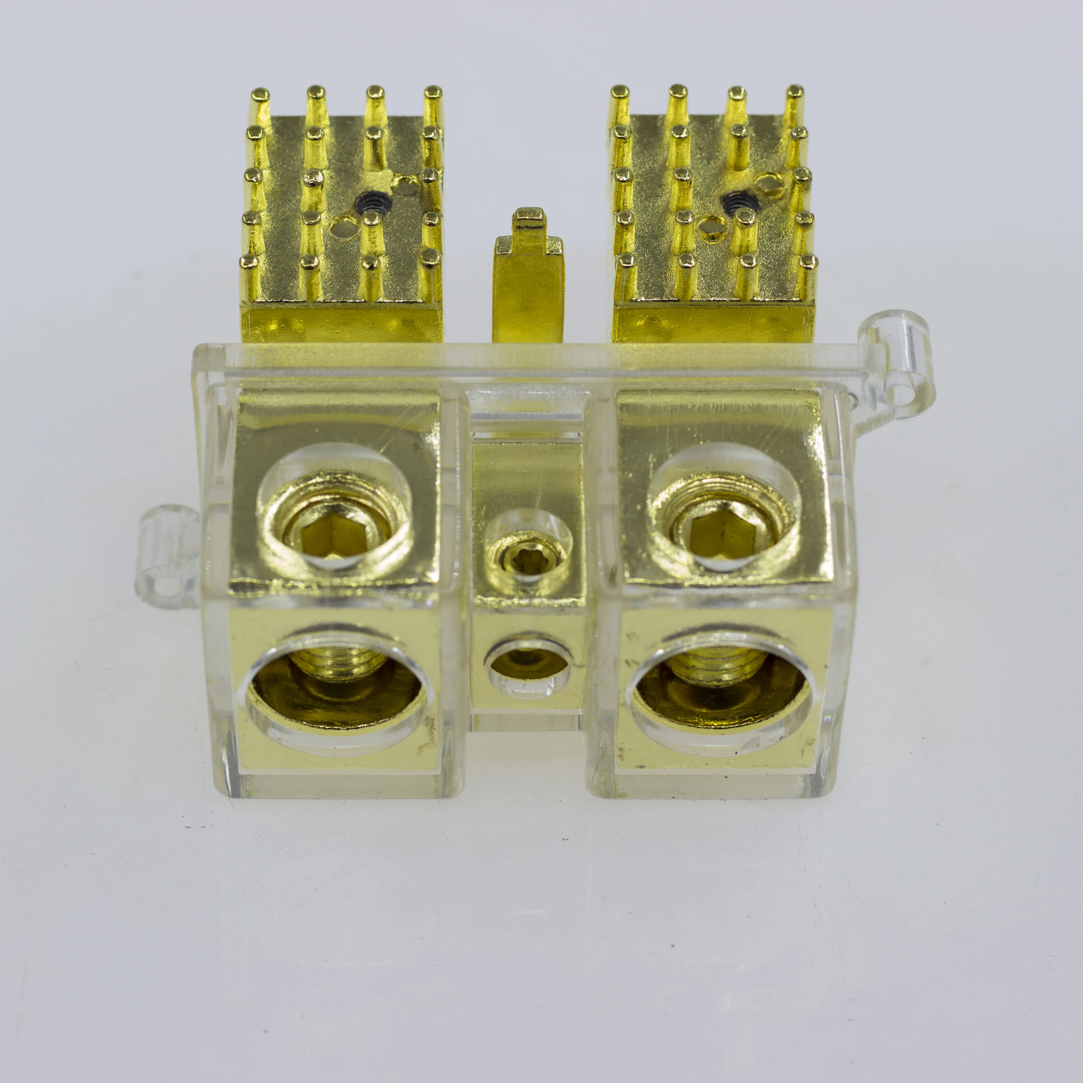 Gold-plated Terminals for Reliable Automotive Wire Connection