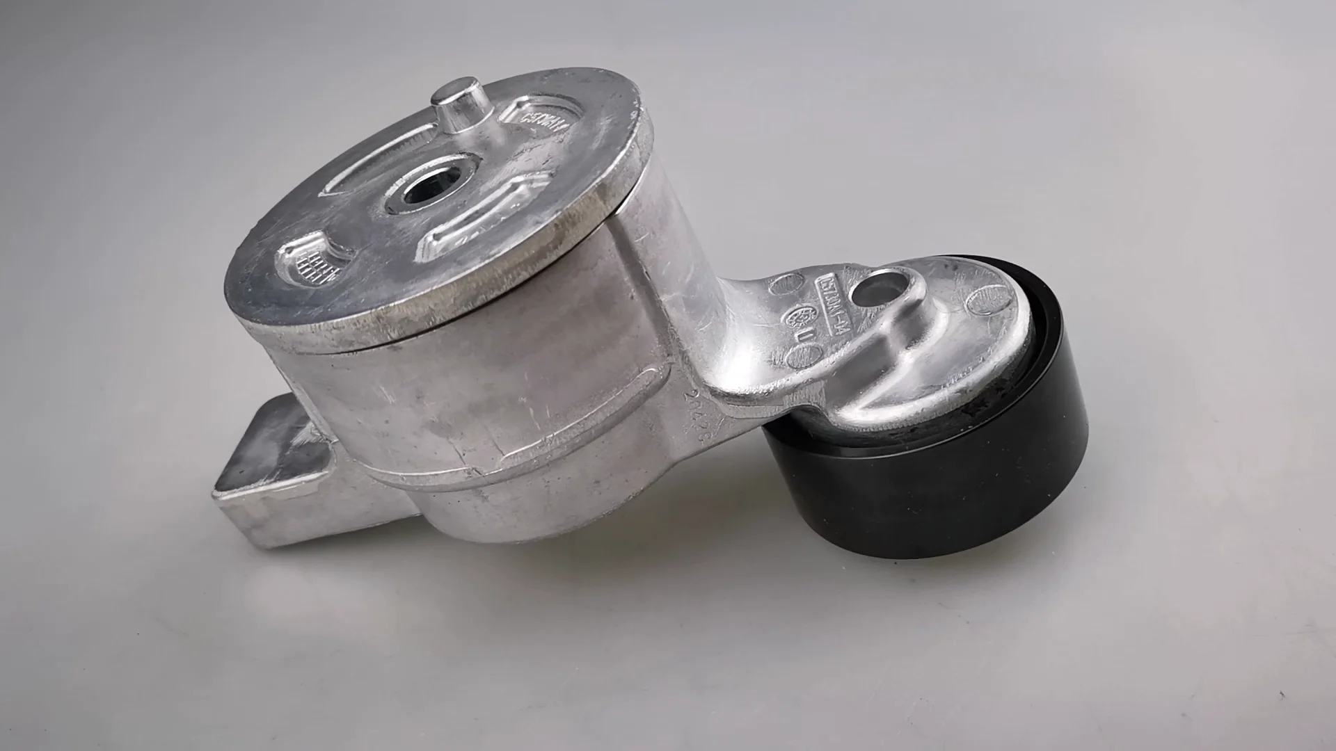 Saic Maxus T60 V80 G10 D90 2.0t Original Engine Belt Tensioner ...