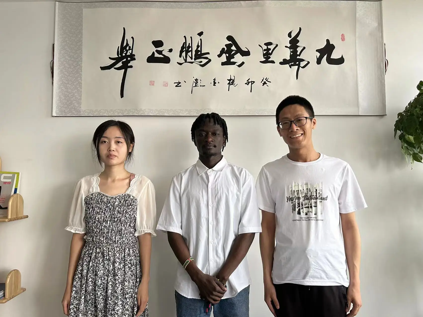 2 / 3 Axles 20ft /40ft Frame Skeleton Container Chassis Trailer With ...