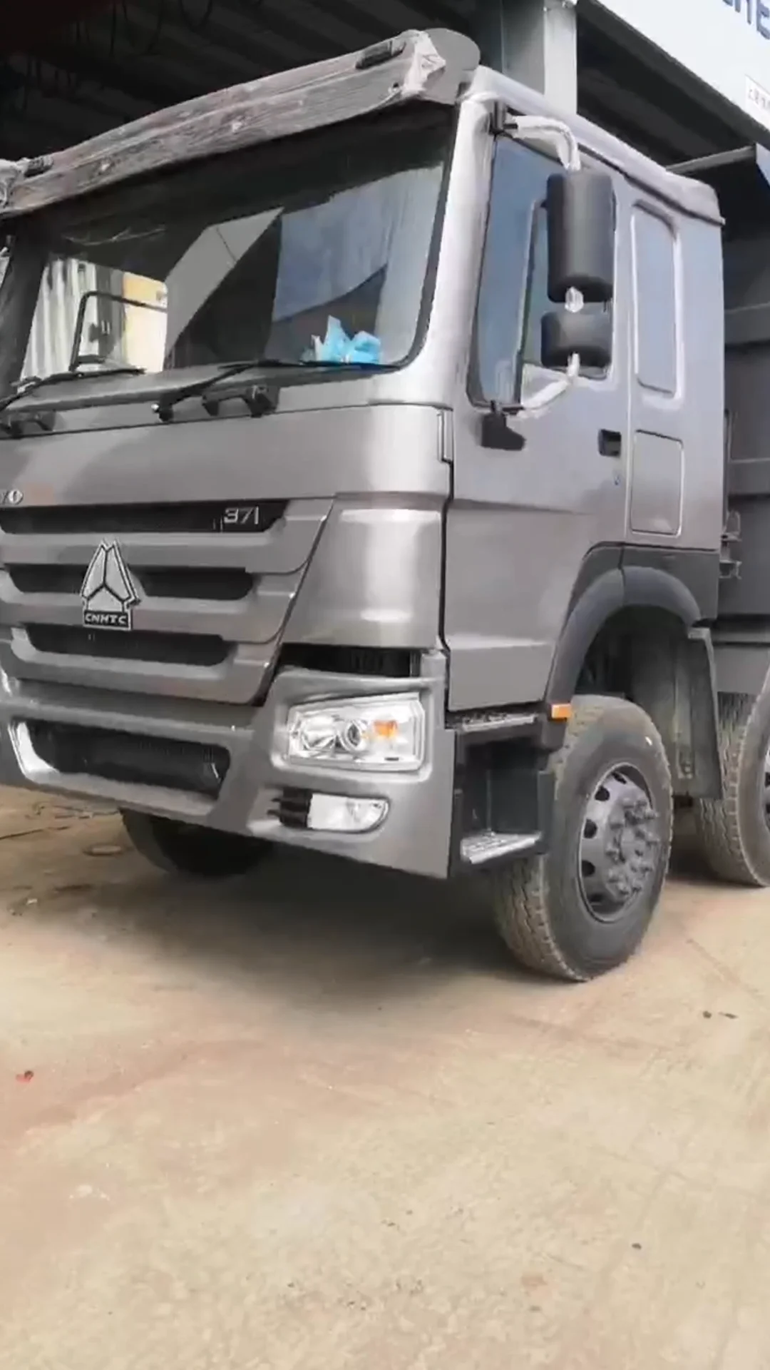 Sinotruck Howo 8x4 Dump Truck 375hp Euro 2 Price - Buy Dump Trucks howo ...